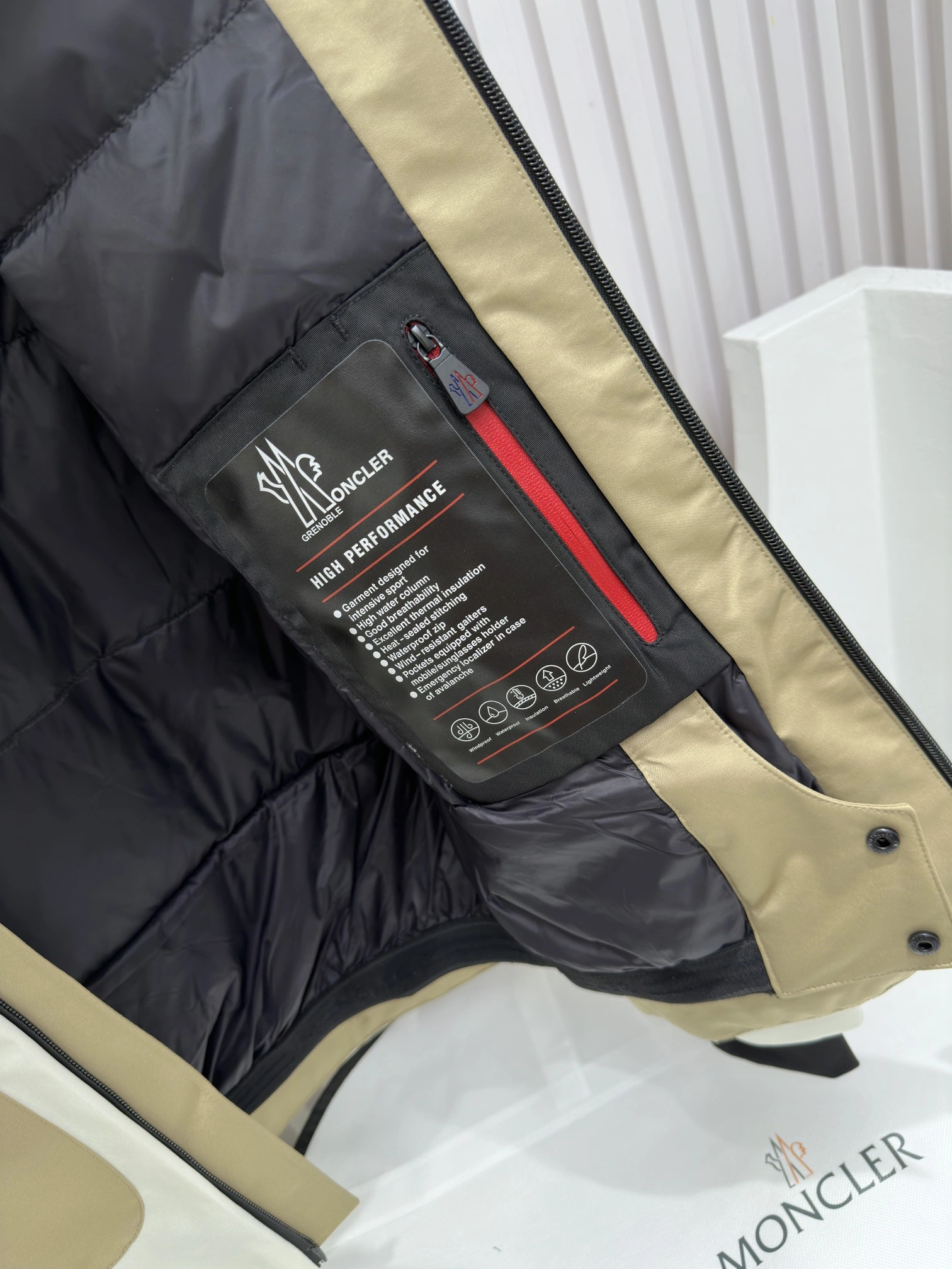 High fidelity Moncler Down Jackets