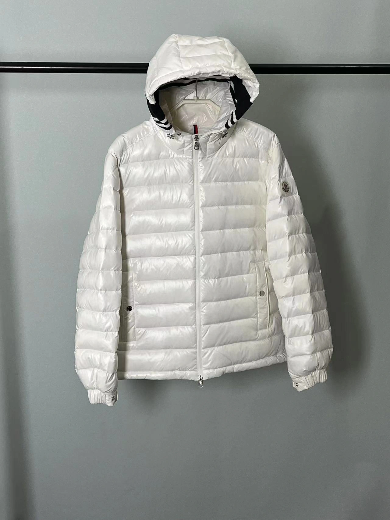 Exact replica Moncler Down Jackets
