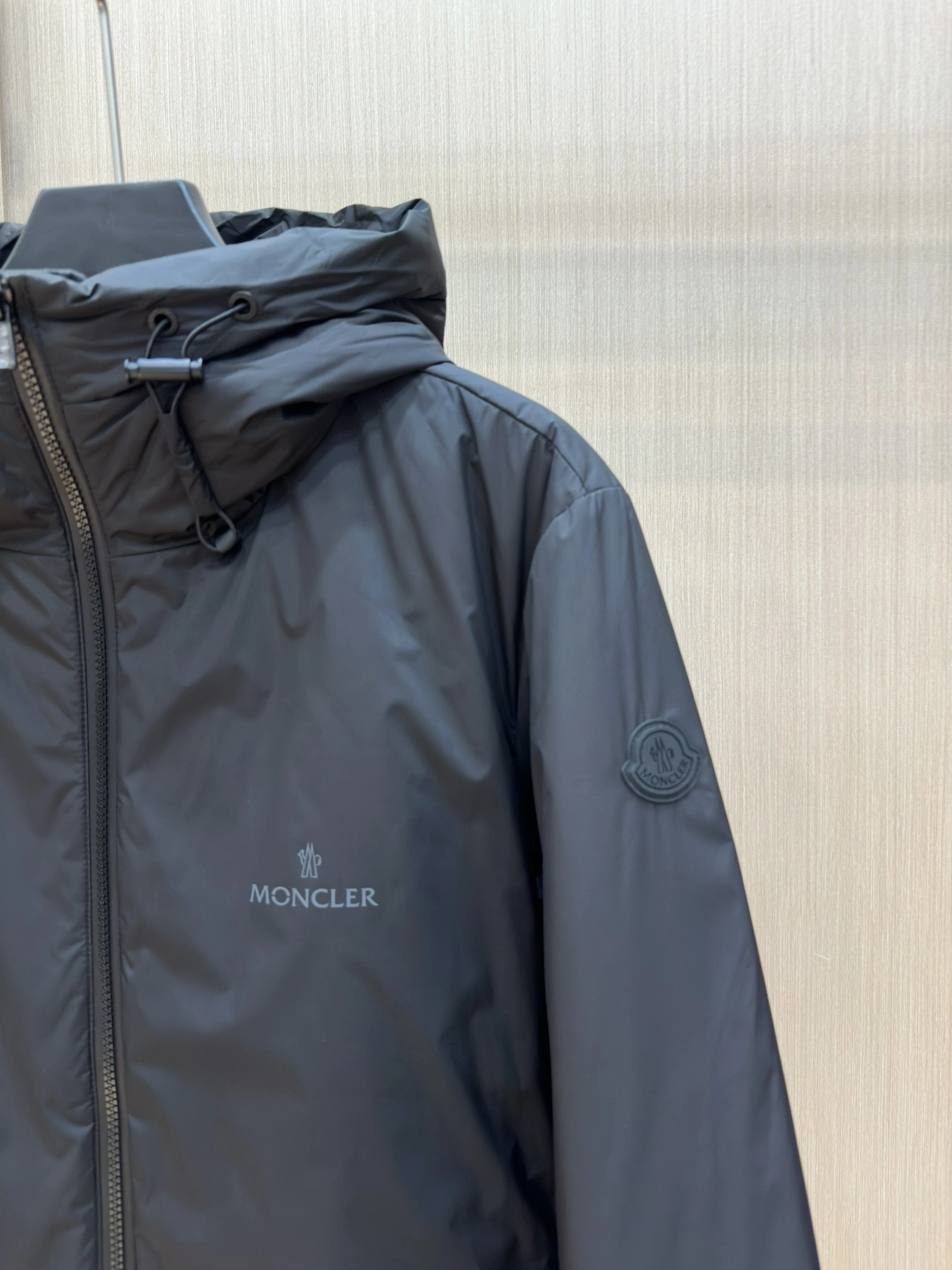 Bargain Moncler Down Jackets