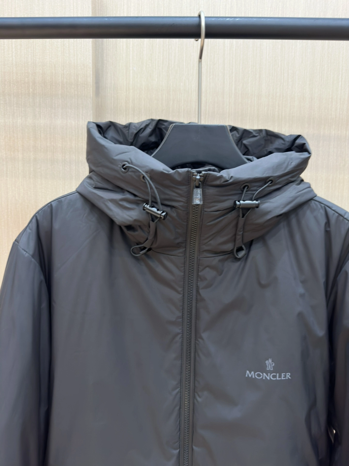 Bargain Moncler Down Jackets