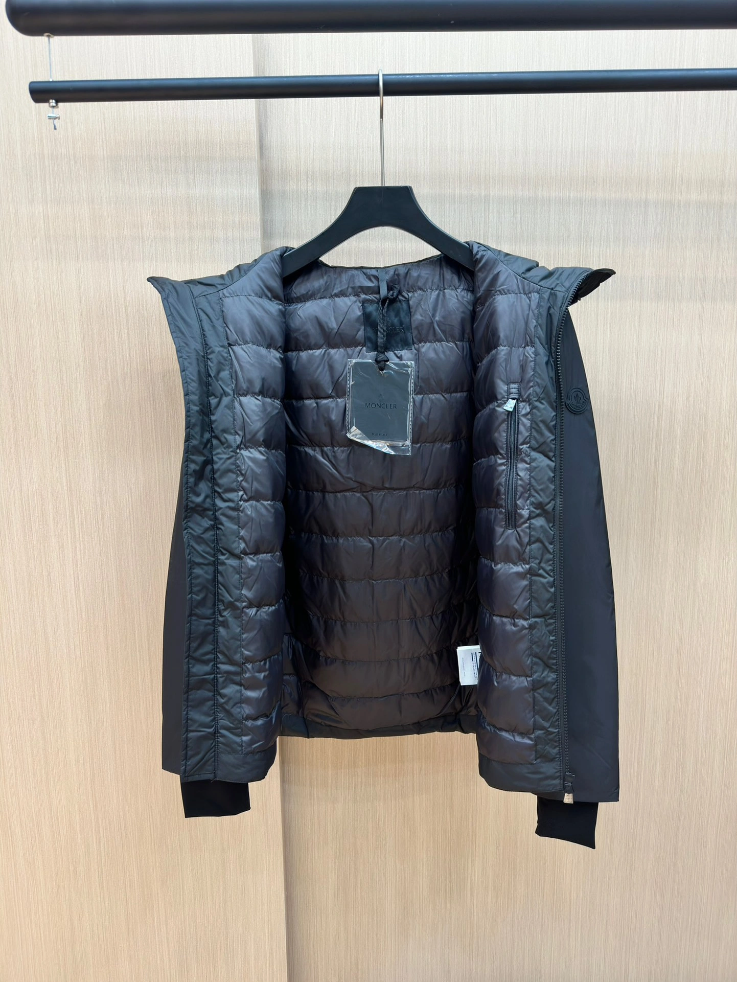 Bargain Moncler Down Jackets
