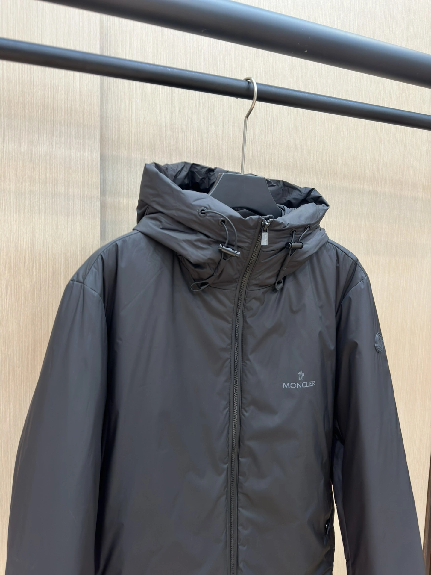 Bargain Moncler Down Jackets