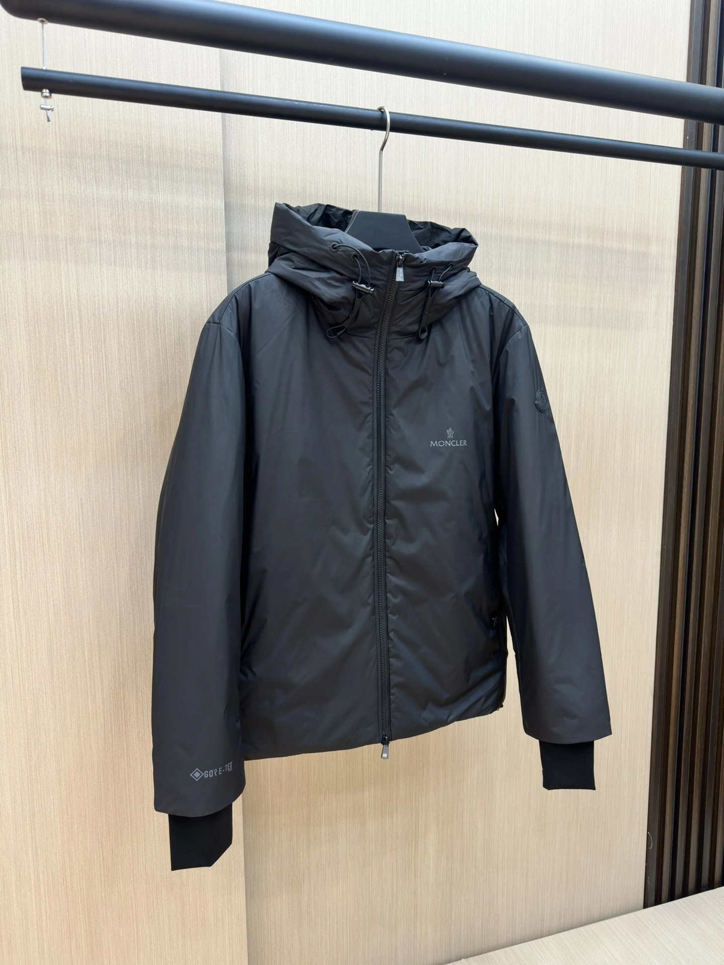 Bargain Moncler Down Jackets