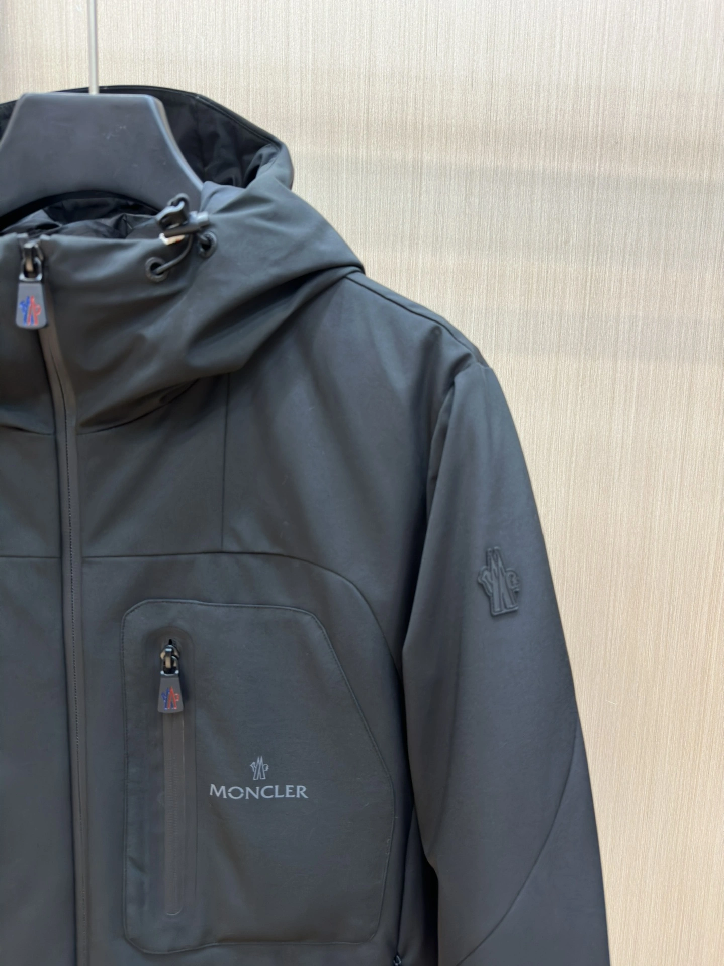 Bargain Moncler Down Jackets