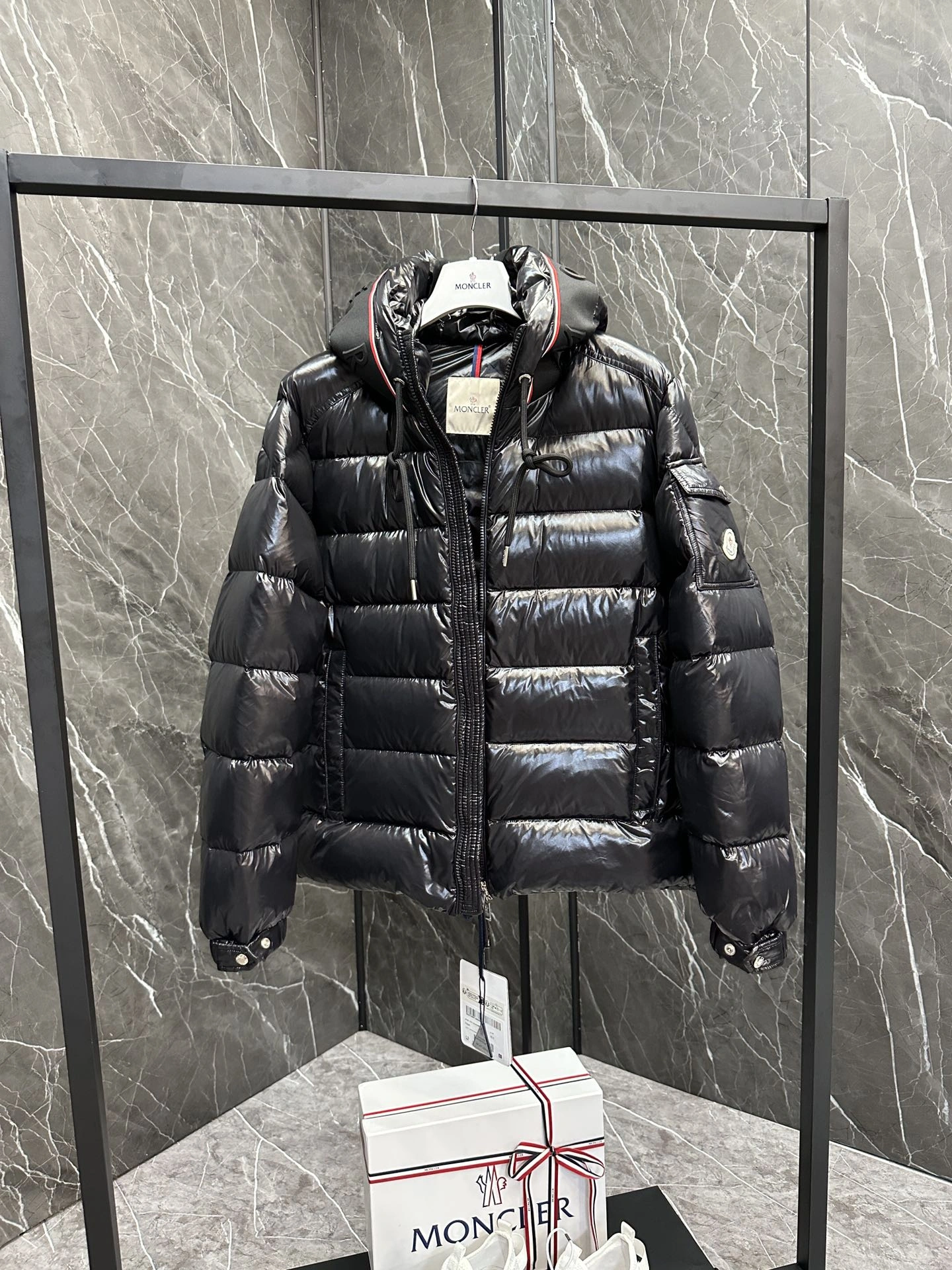 Cut-rate Moncler Down Jackets