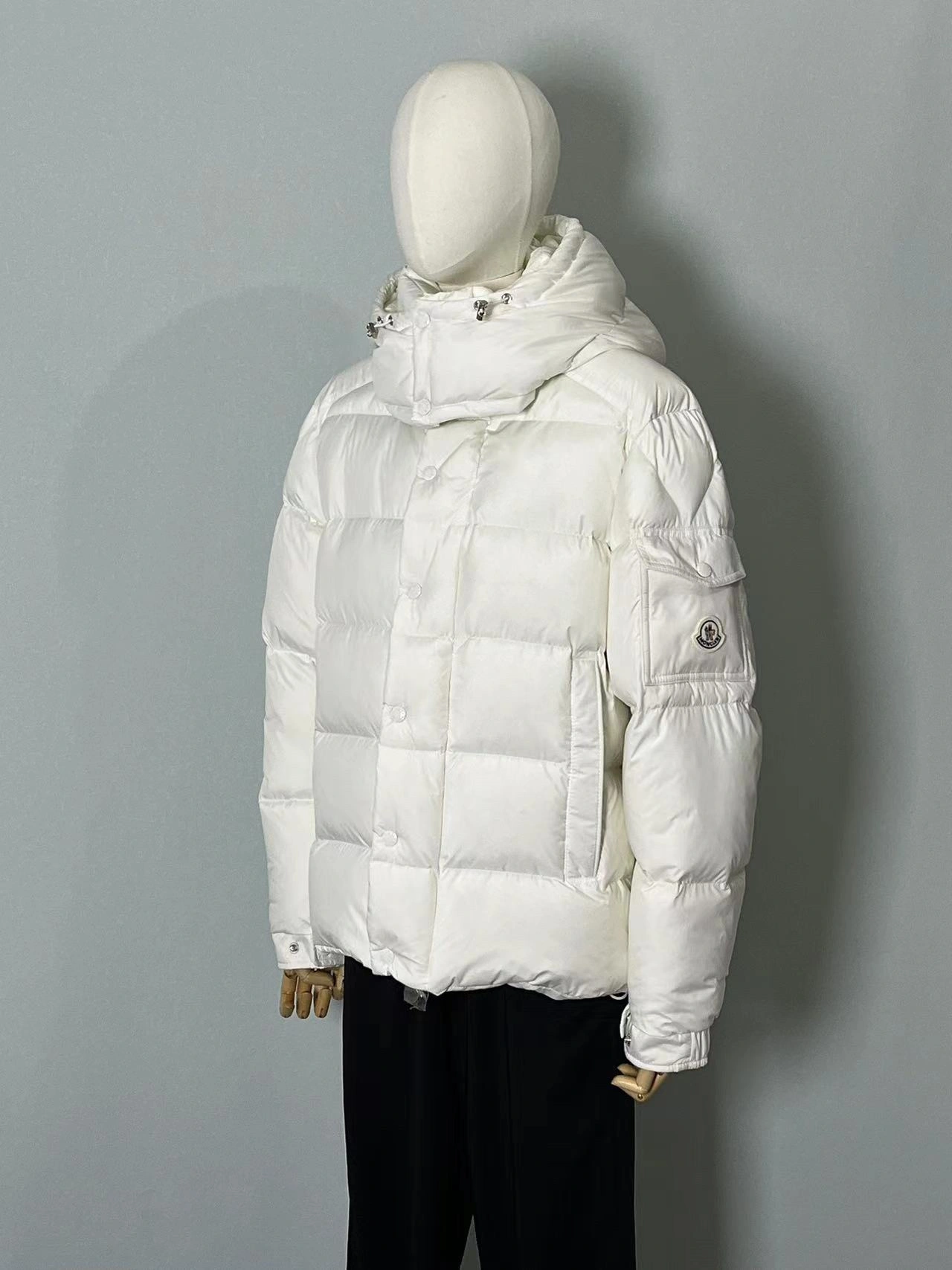 Cut-rate Moncler Down Jackets