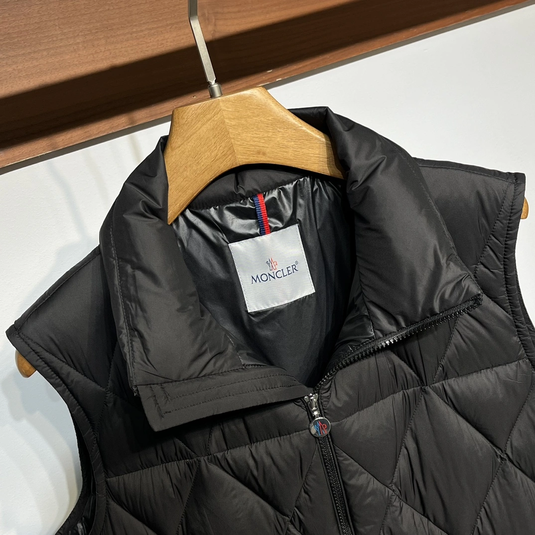 Bargain Moncler Down Jackets