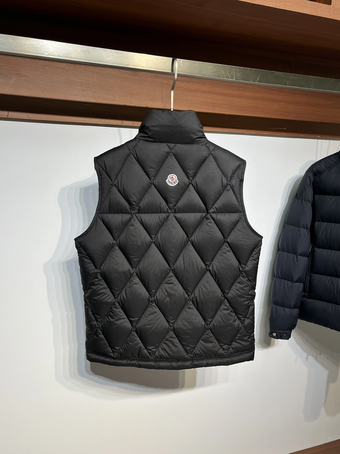 Bargain Moncler Down Jackets