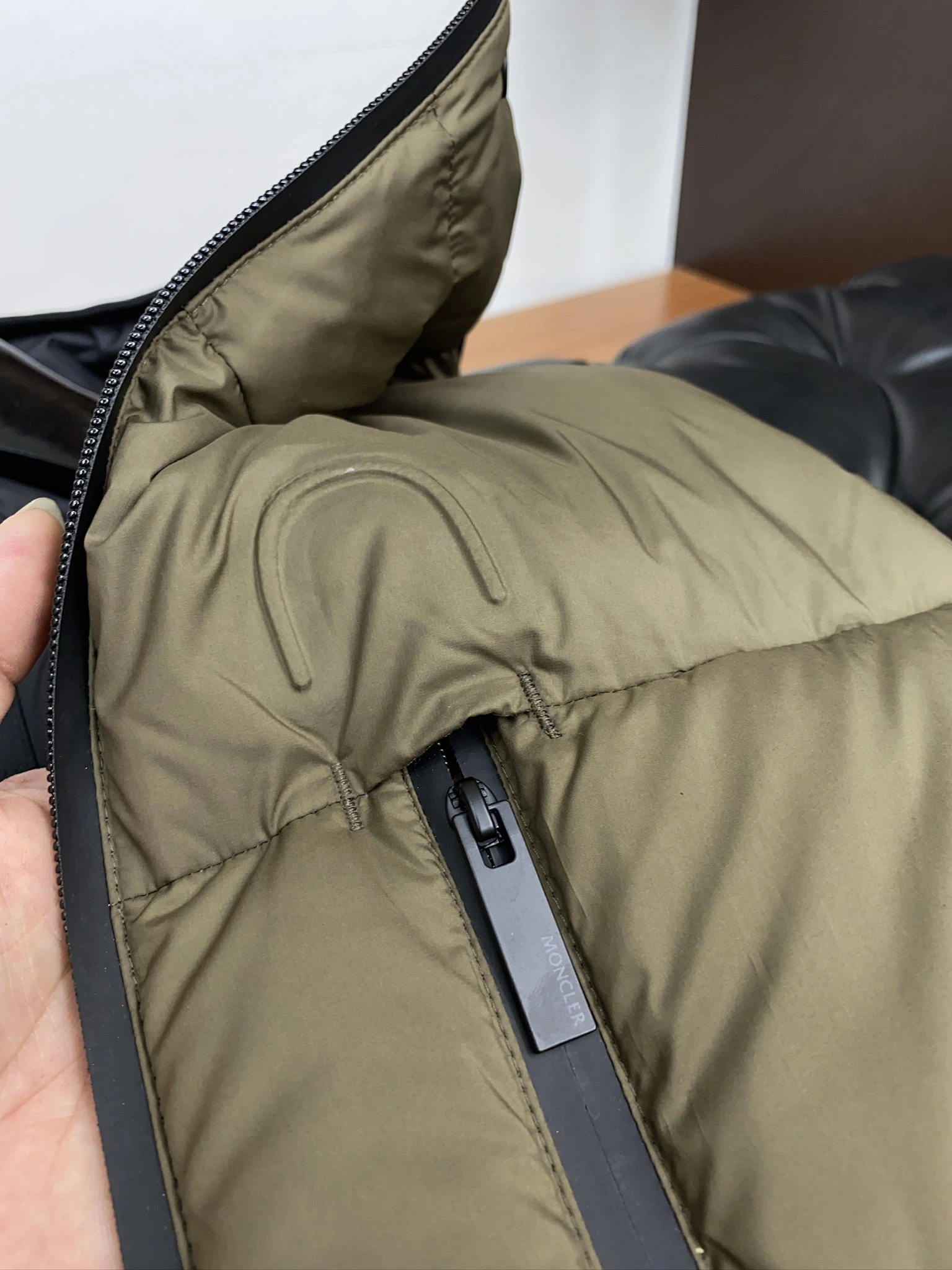 Low-cost Moncler Down Jackets