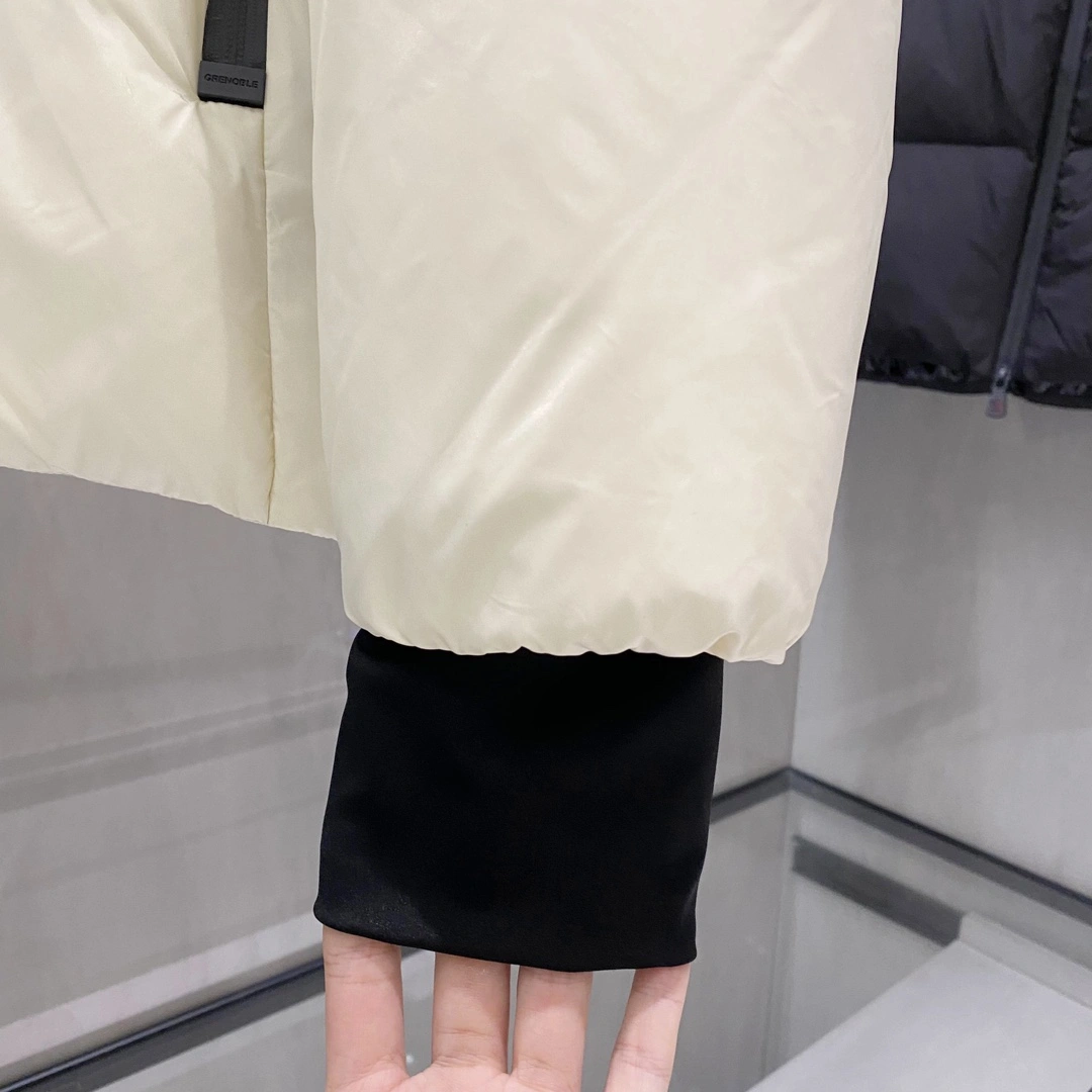 1:1 copy Moncler Down Jackets