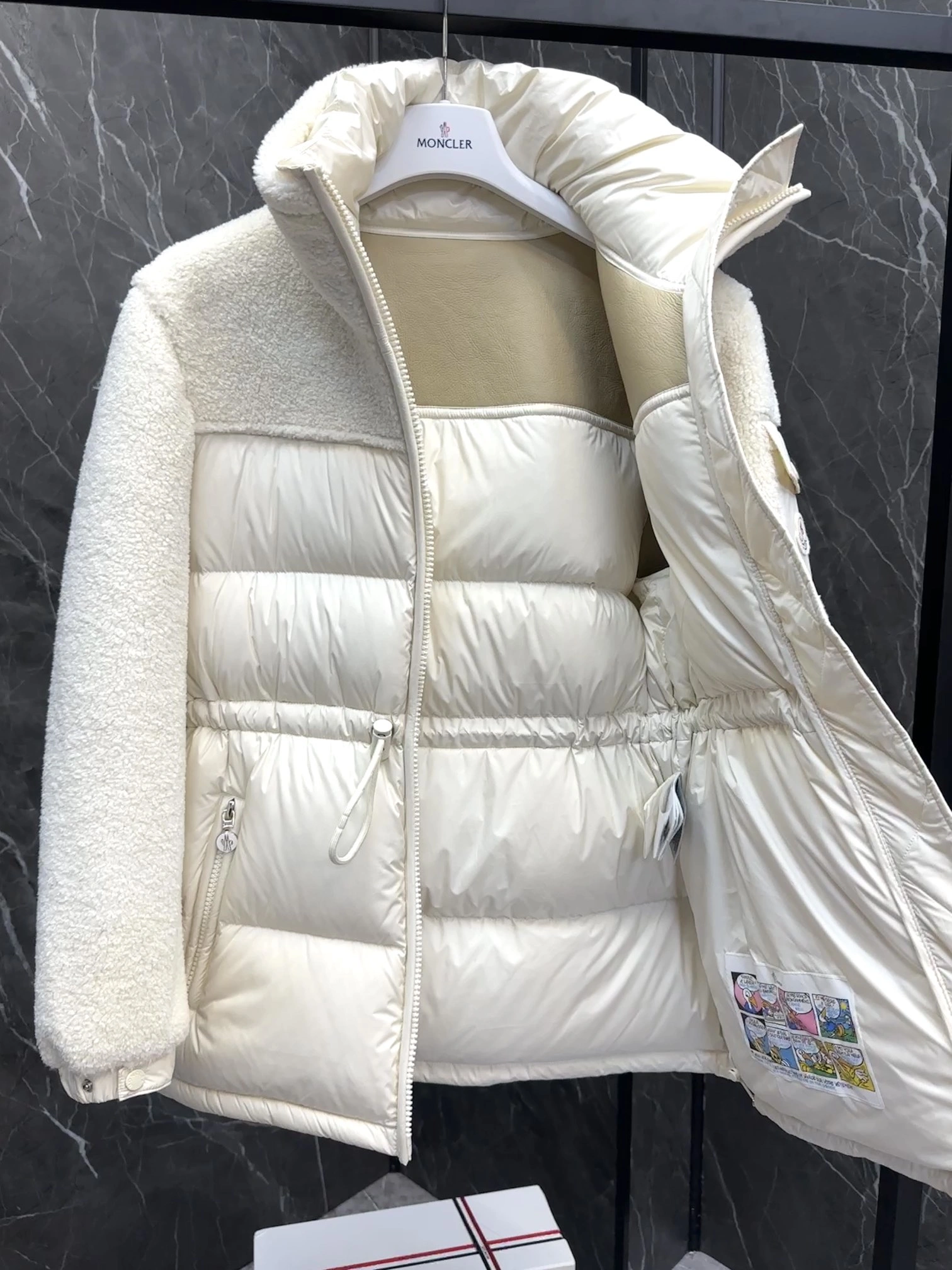 Inexpensive Moncler Down Jackets