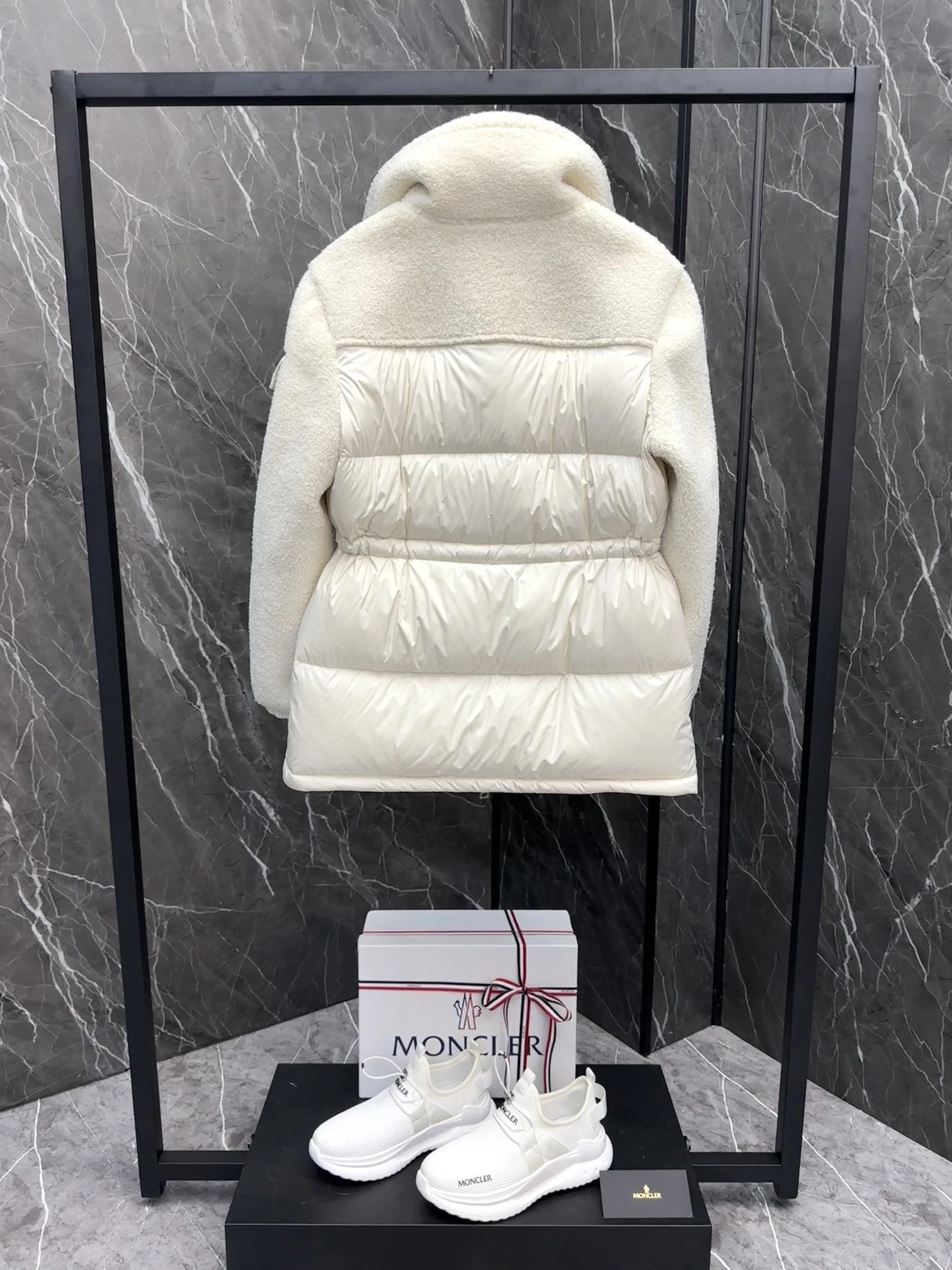 Inexpensive Moncler Down Jackets