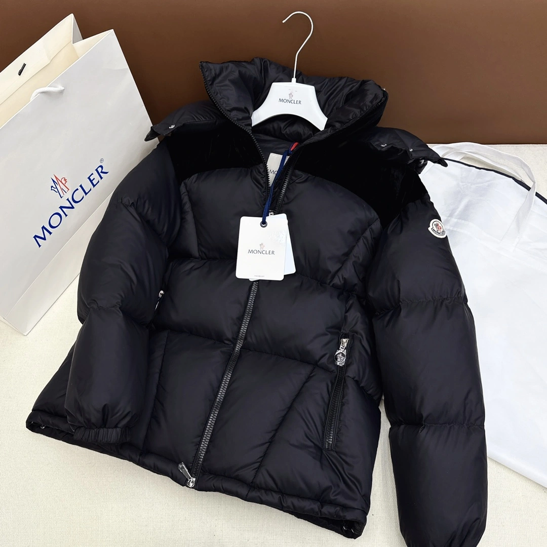 Low-cost Moncler Down Jackets