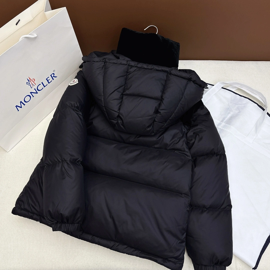 Low-cost Moncler Down Jackets