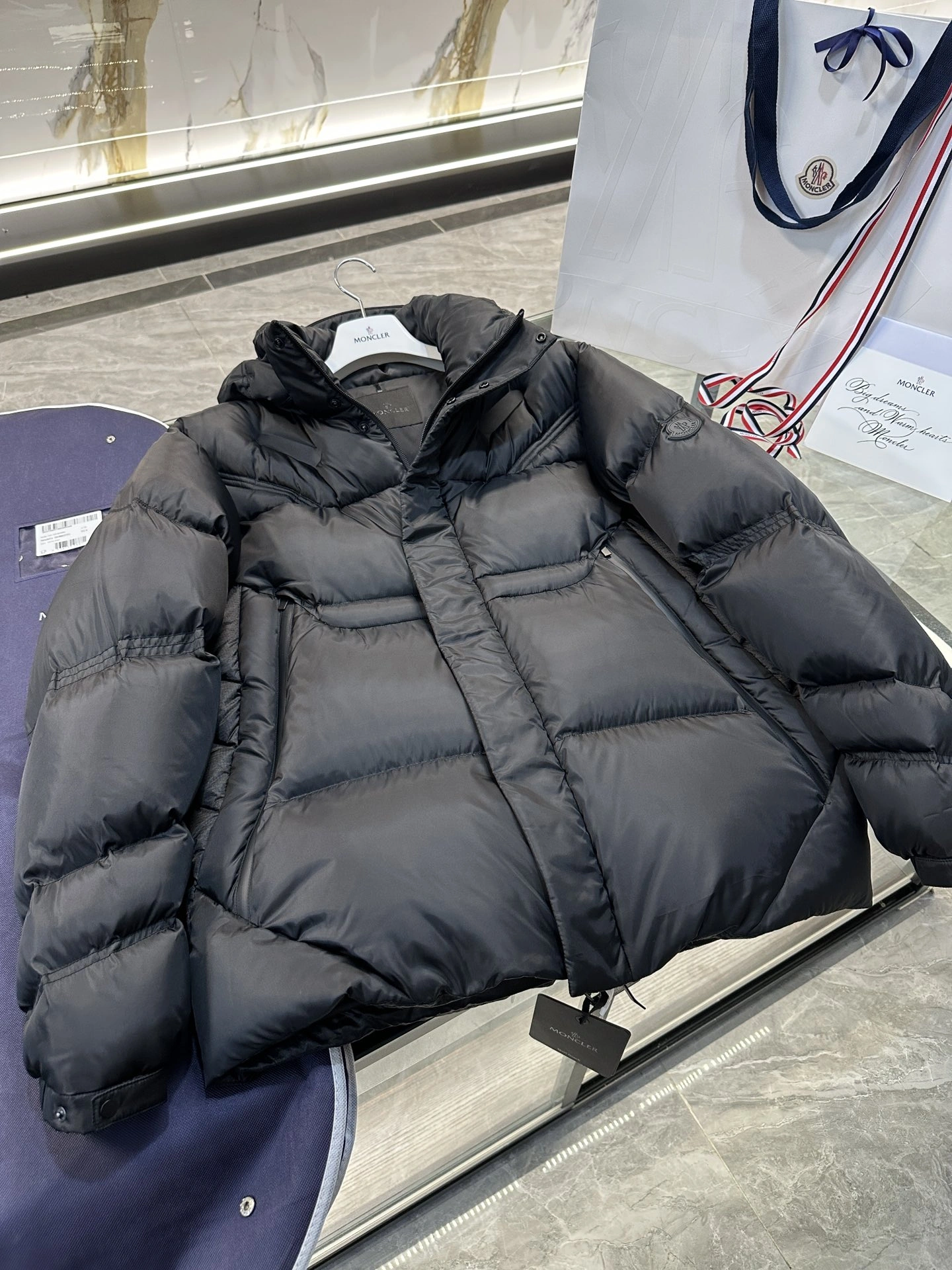 1:1 copy Moncler Down Jackets