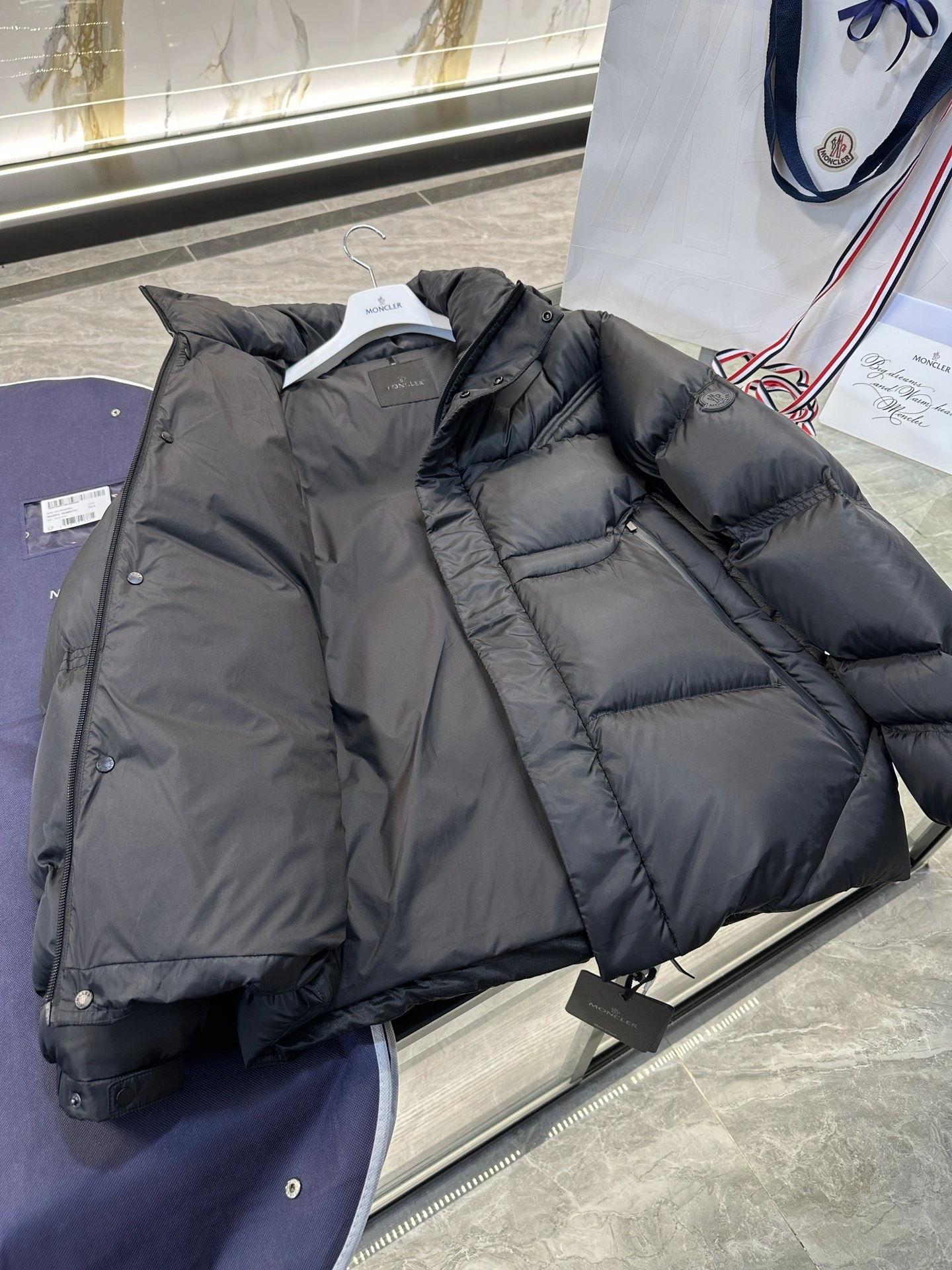 1:1 copy Moncler Down Jackets