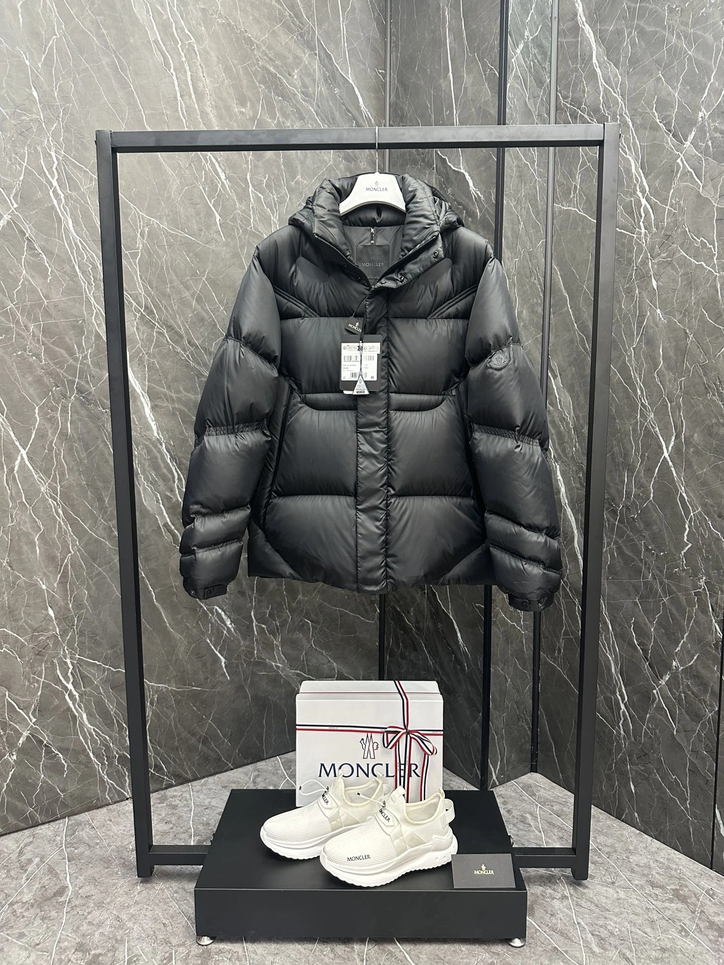 High fidelity Moncler Down Jackets