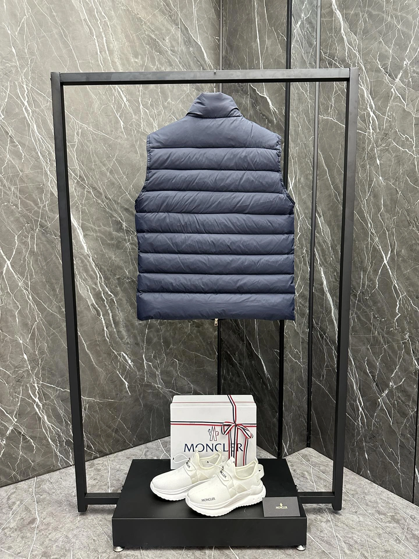 Bargain Moncler Down Jackets