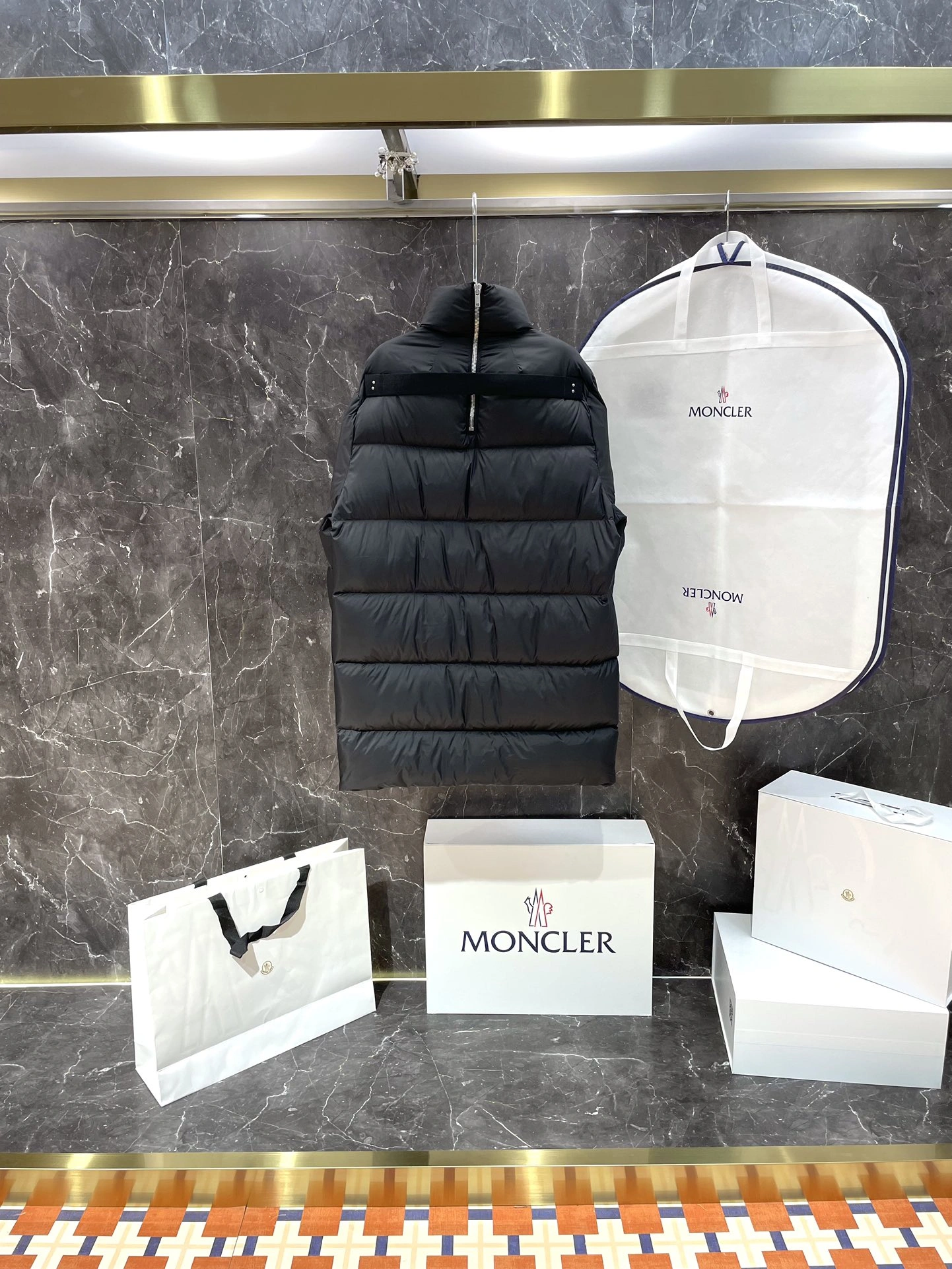 High fidelity Moncler Down Jackets