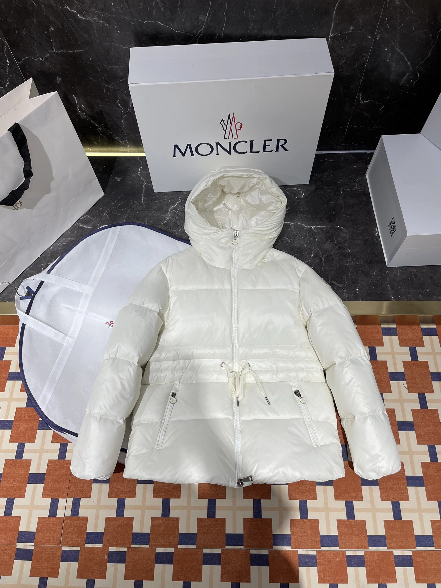 1:1 copy Moncler Down Jackets
