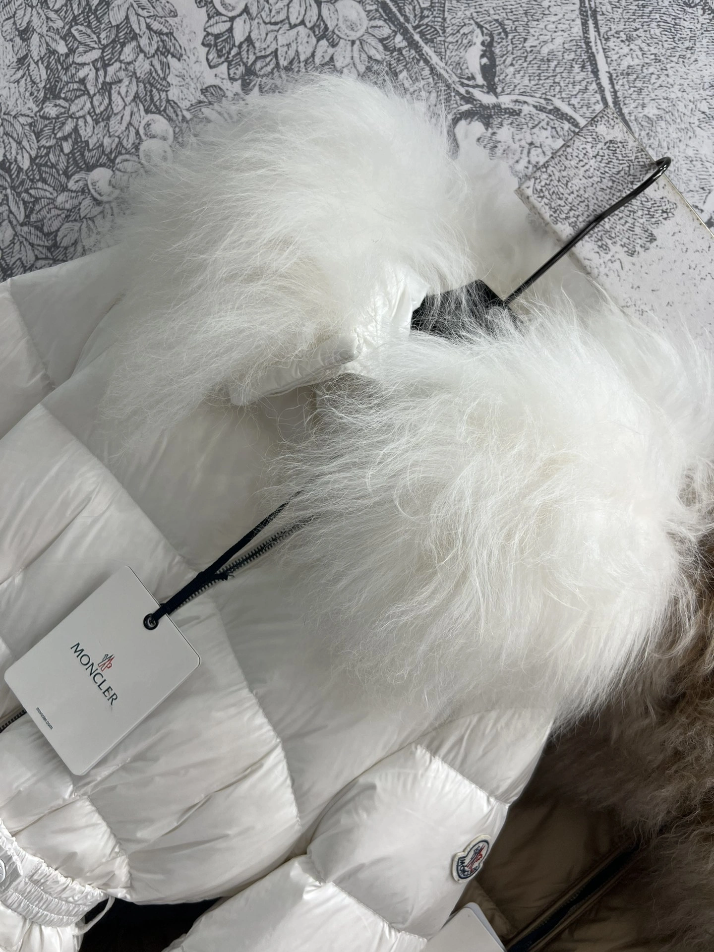Official Moncler Down Jackets