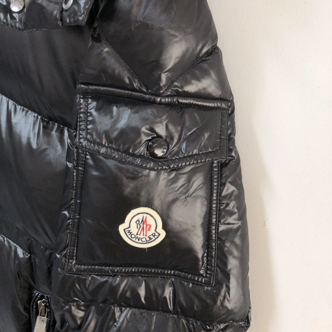 Exact replica Moncler Down Jackets
