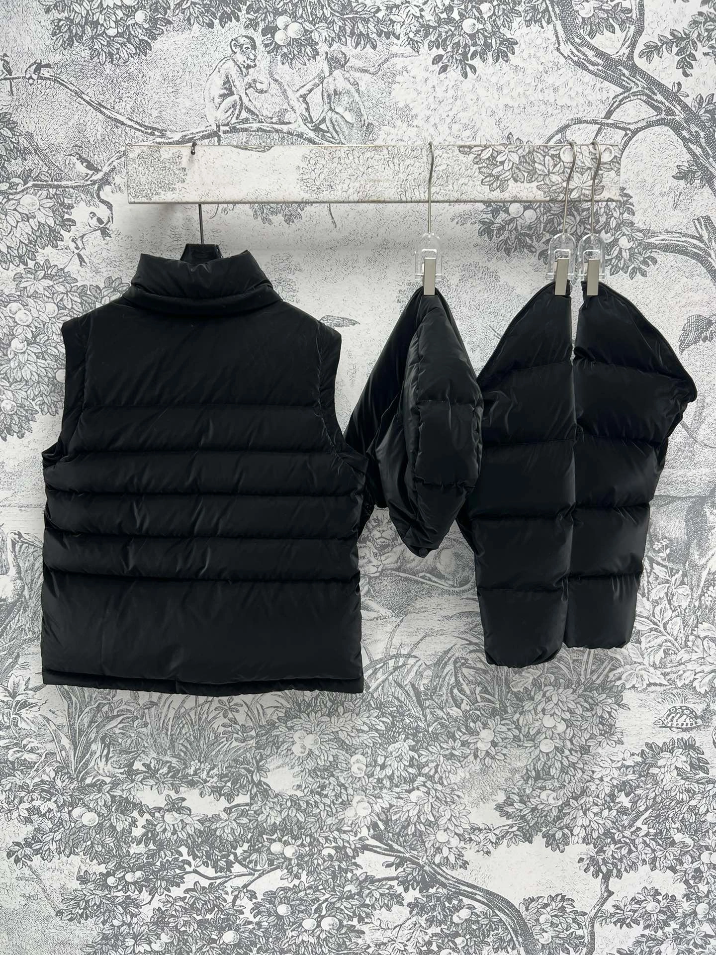 Cut-rate Moncler Down Jackets