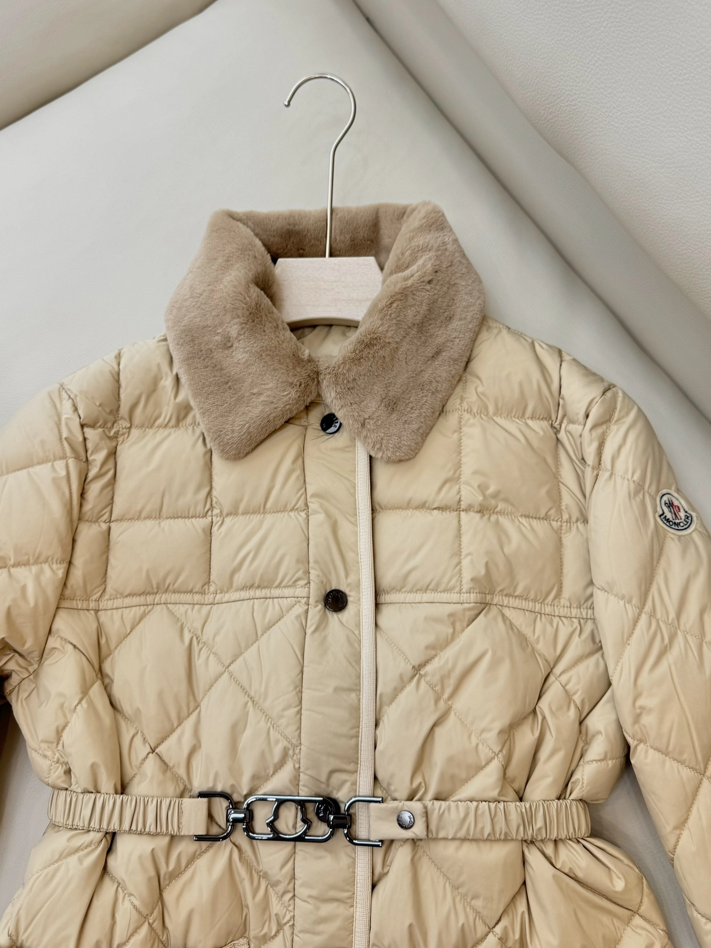 Bargain Moncler Down Jackets