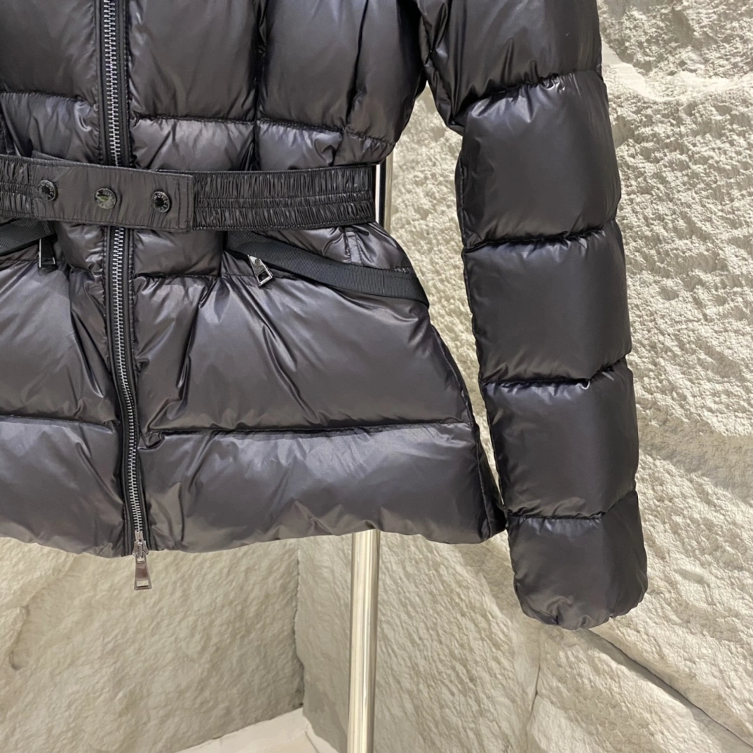 Inexpensive Moncler Down Jackets