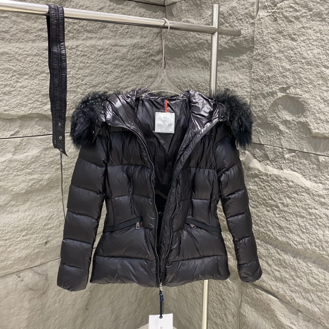 Inexpensive Moncler Down Jackets