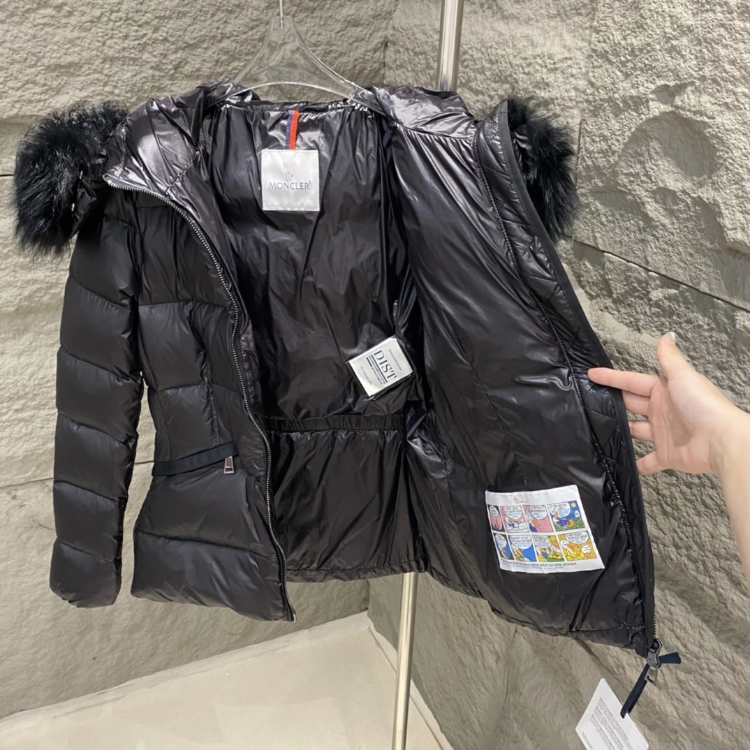 Inexpensive Moncler Down Jackets