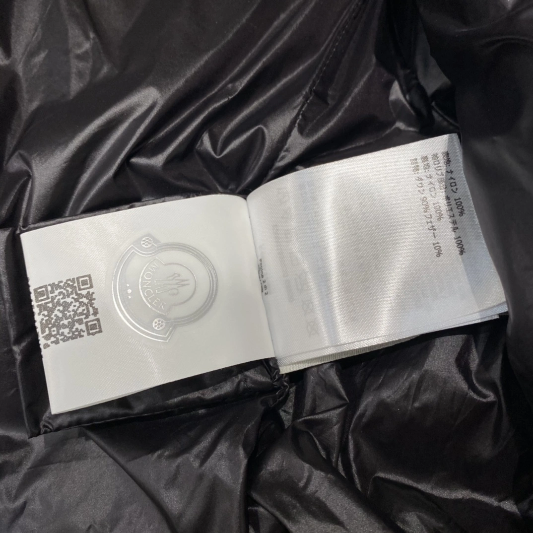 Inexpensive Moncler Down Jackets