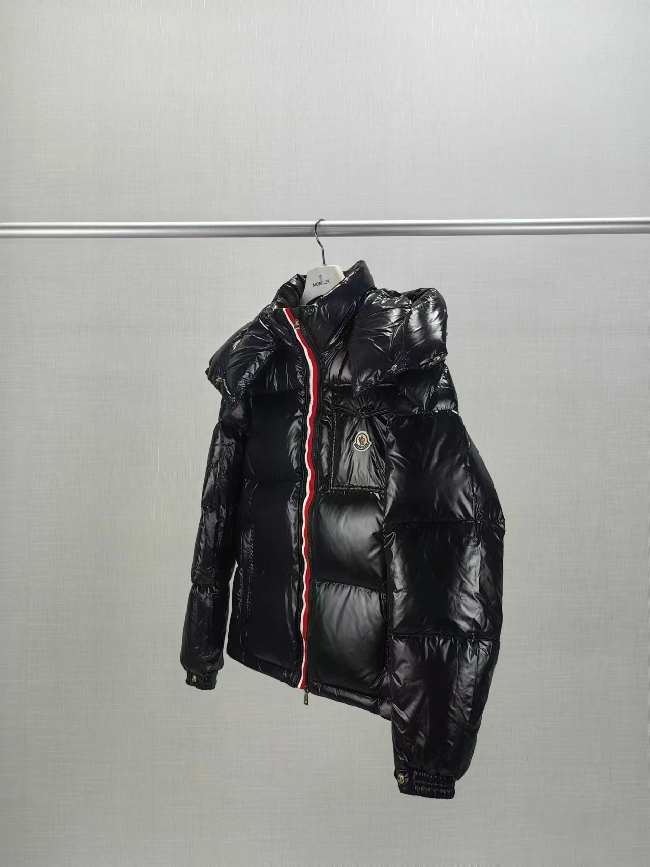 Inexpensive Moncler Down Jackets