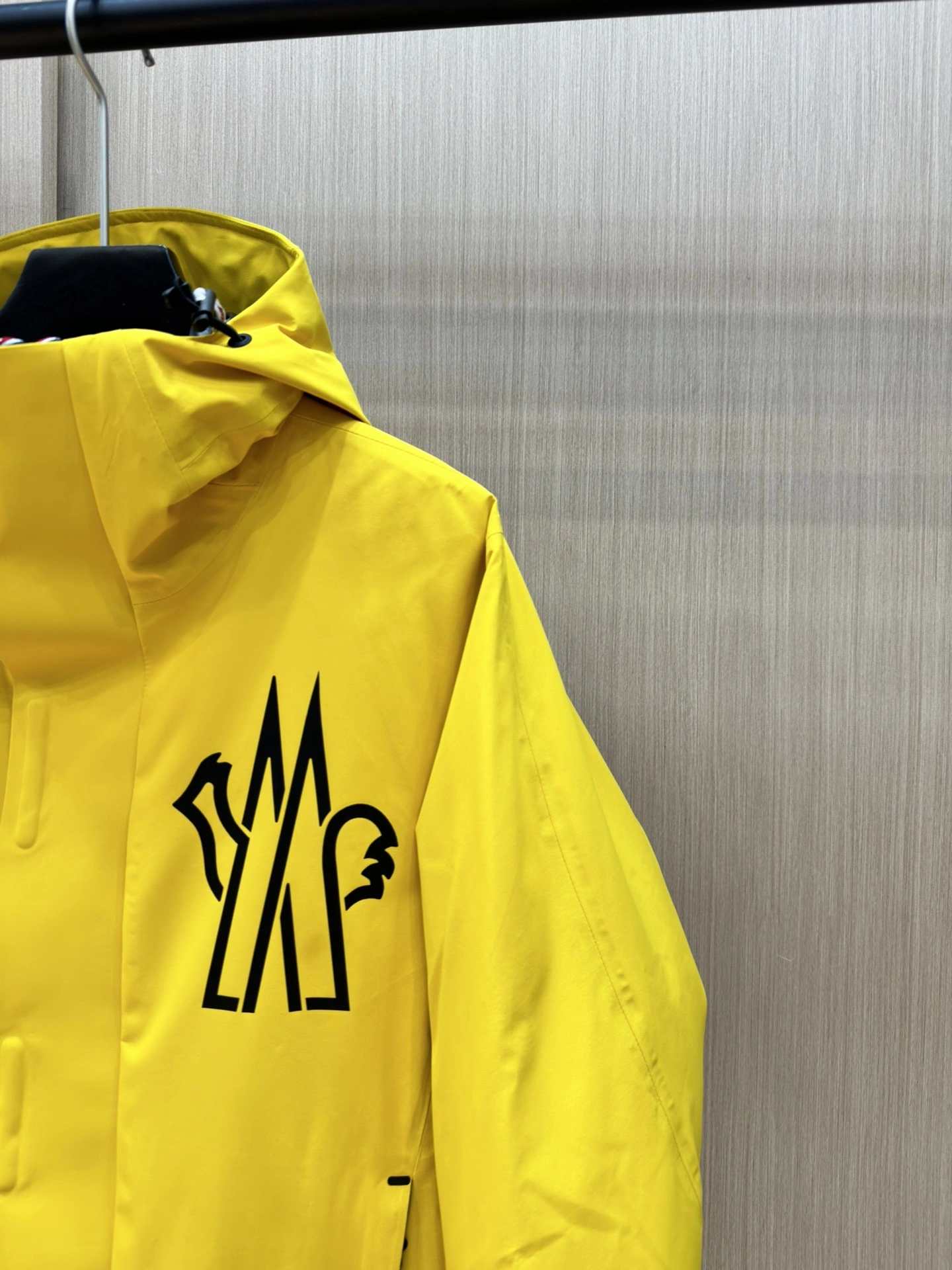 High fidelity Moncler Down Jackets