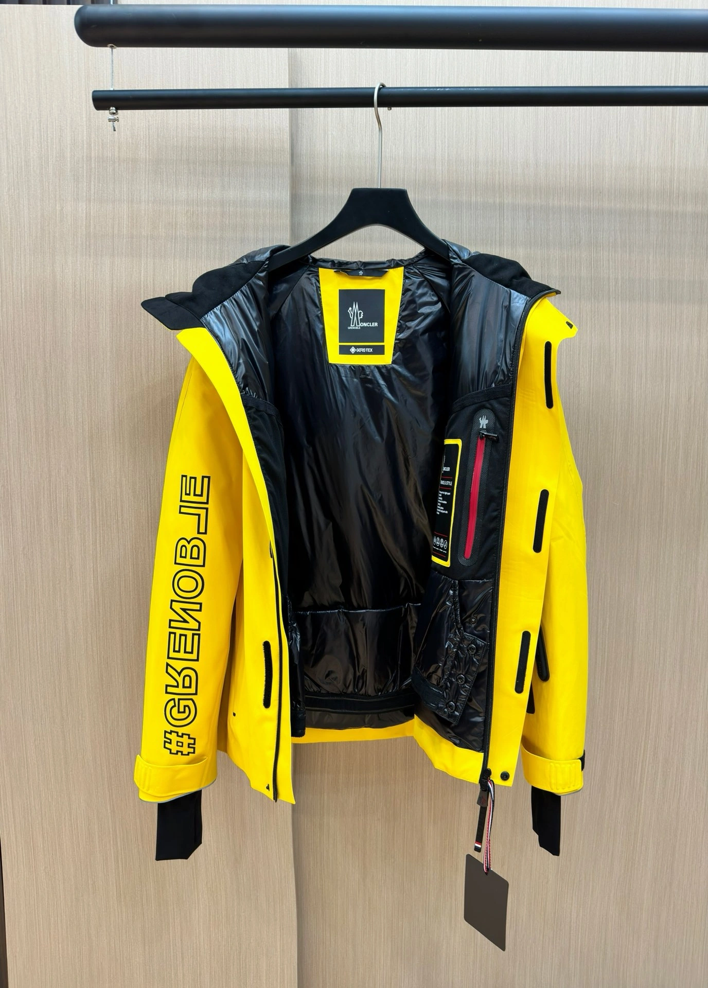 High fidelity Moncler Down Jackets