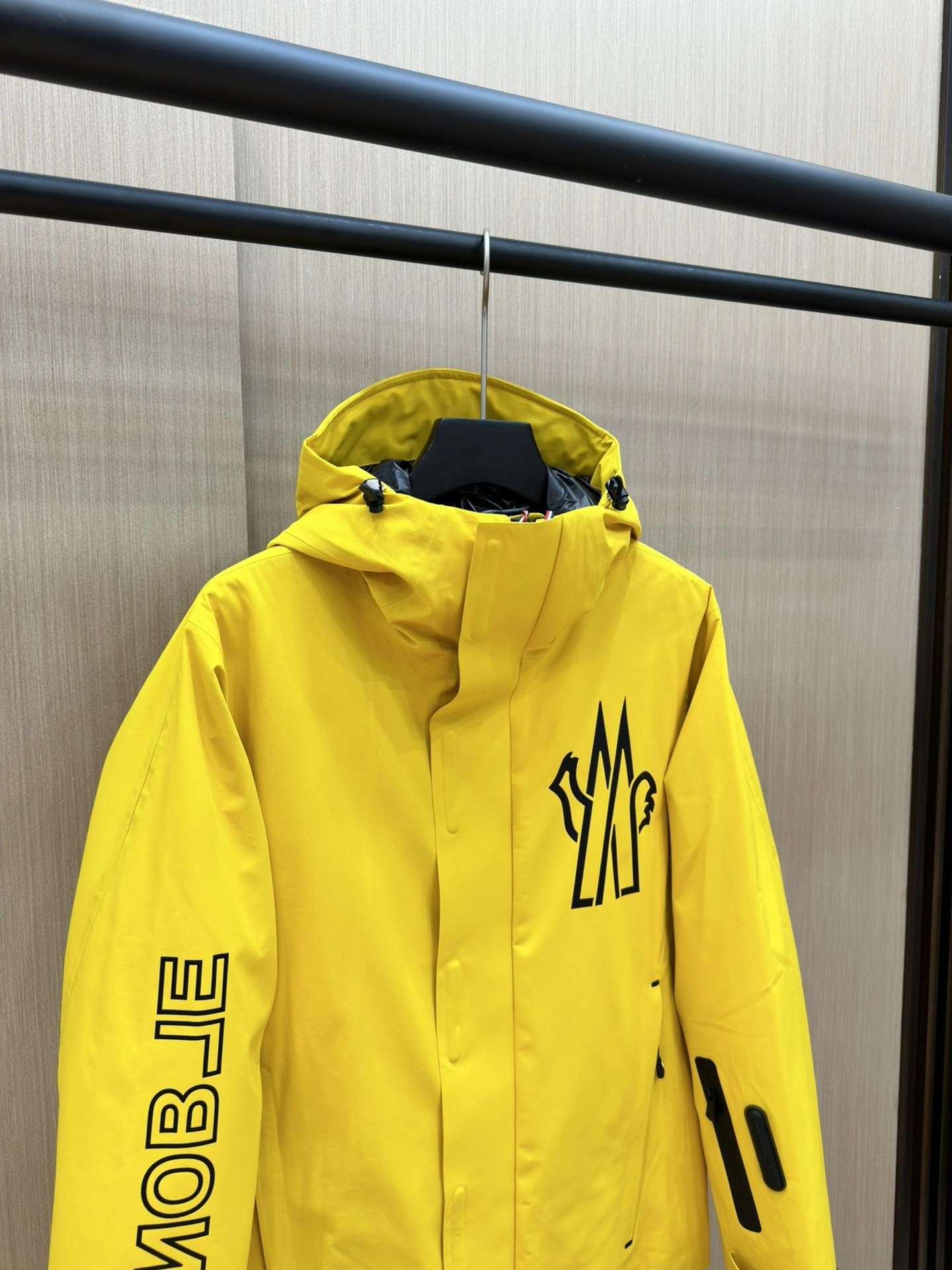 High fidelity Moncler Down Jackets
