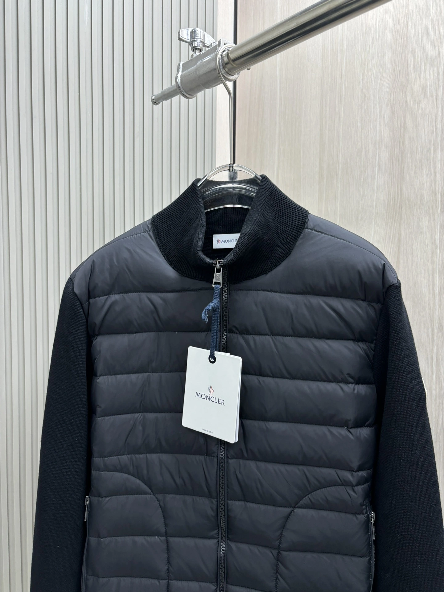 Accurate model Moncler Down Jackets