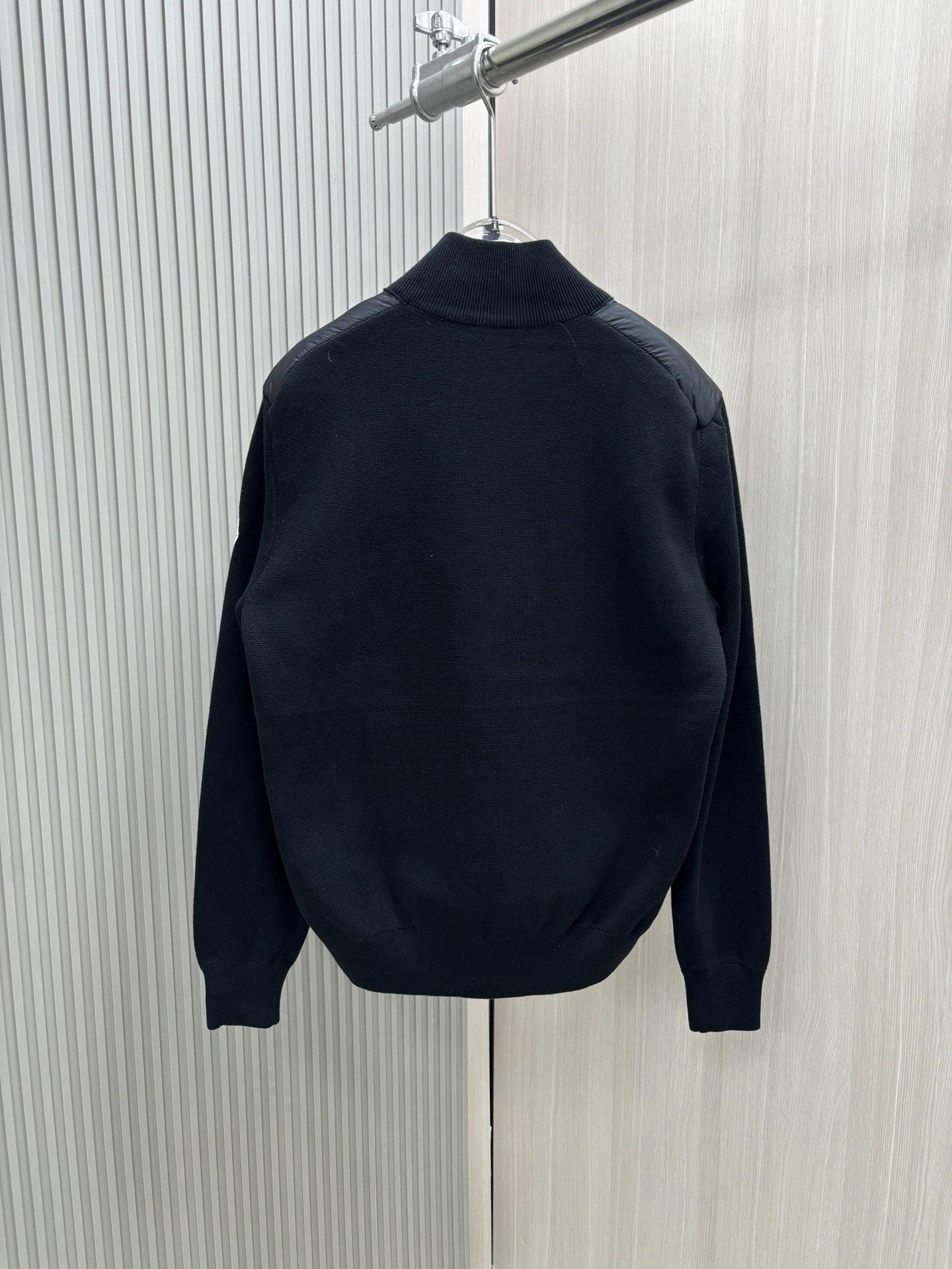 Accurate model Moncler Down Jackets
