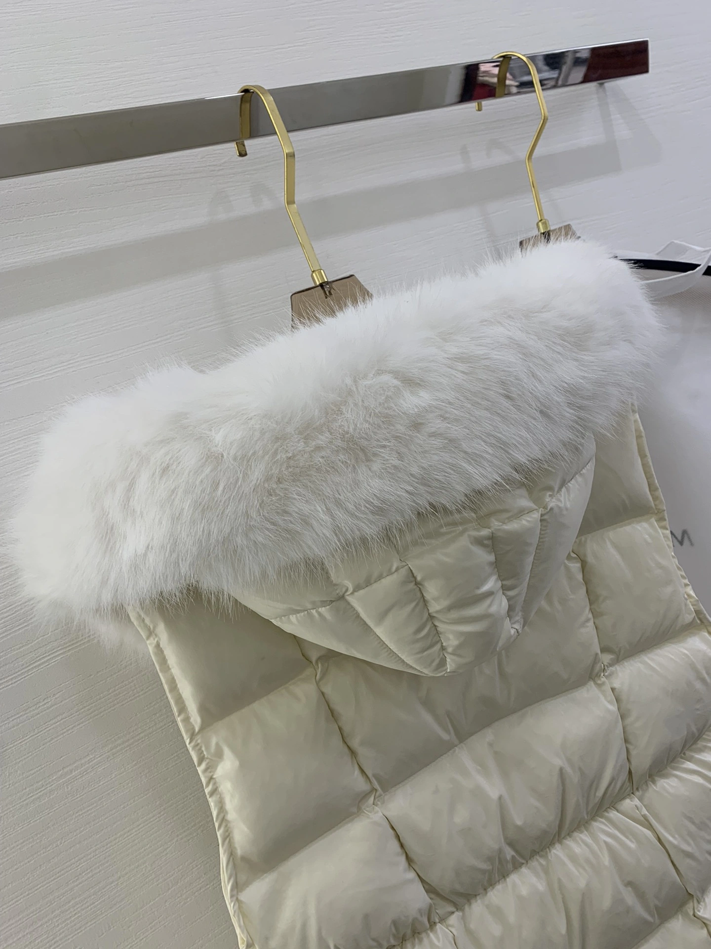 Low-cost Moncler Down Jackets