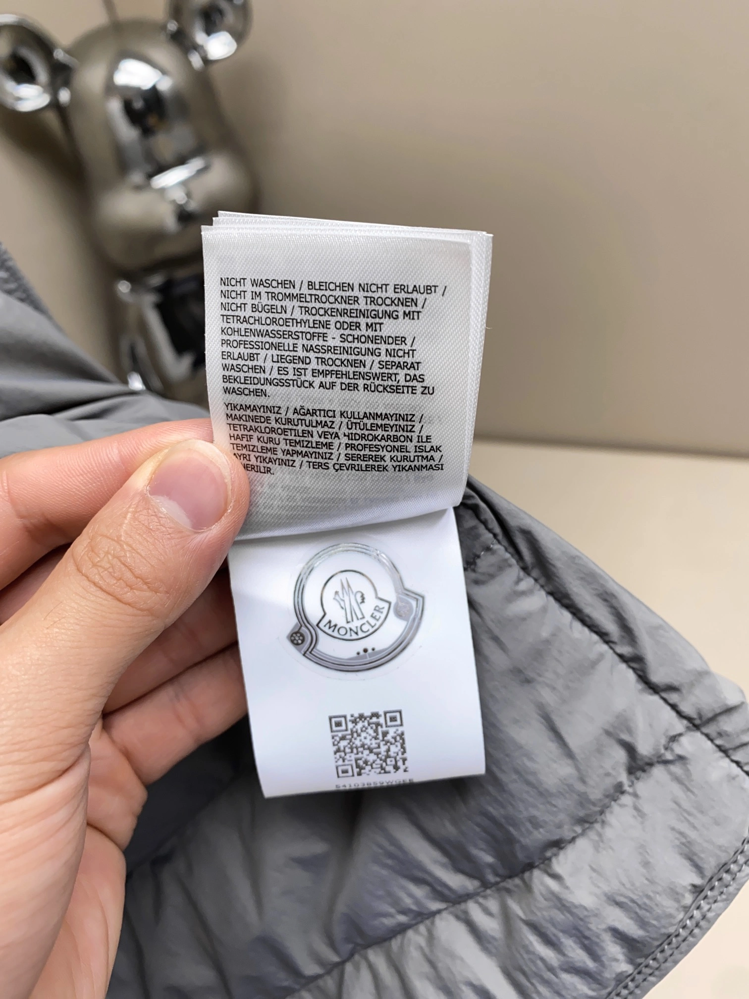Exact replica Moncler Down Jackets