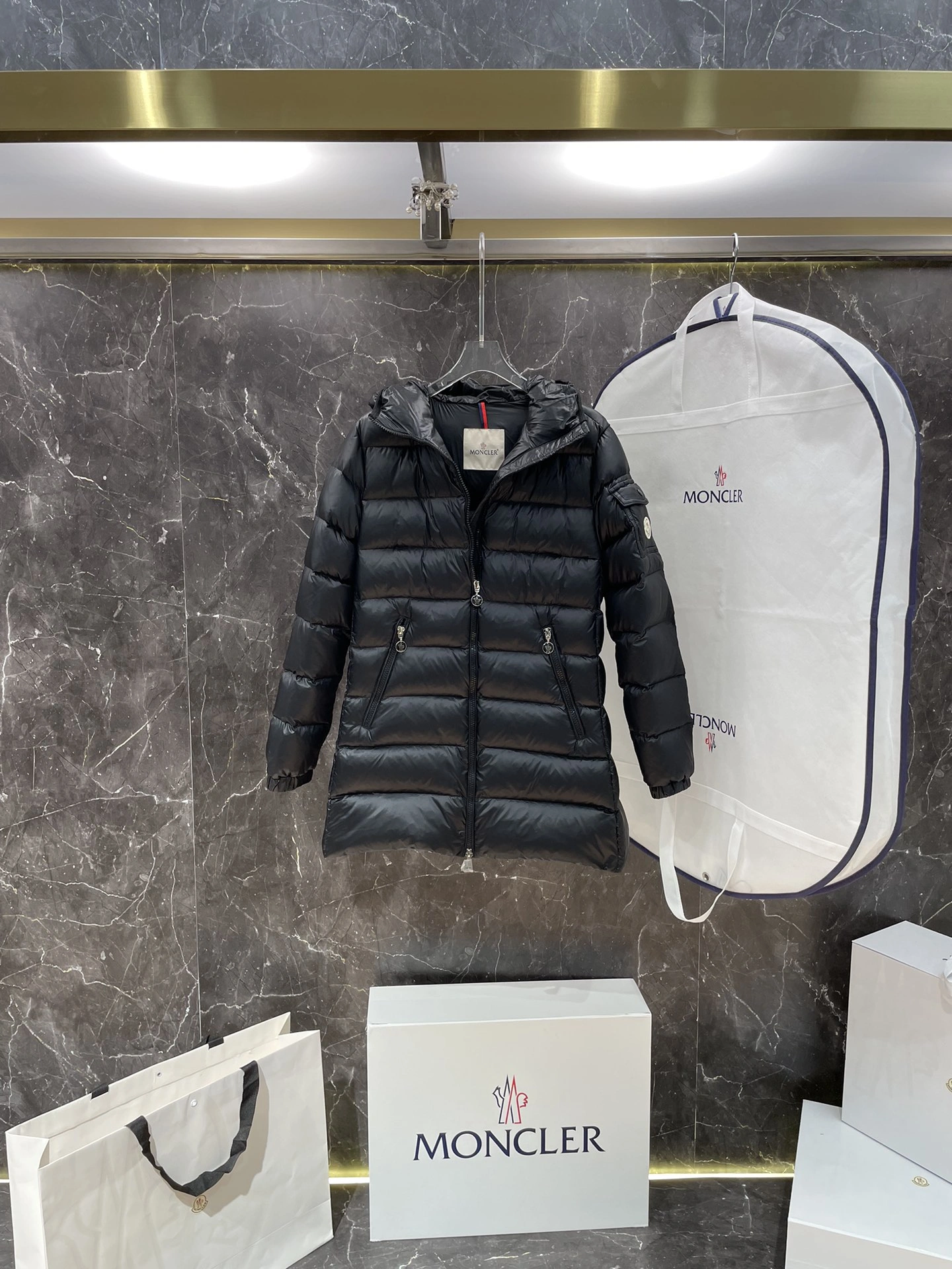 1:1 copy Moncler Down Jackets