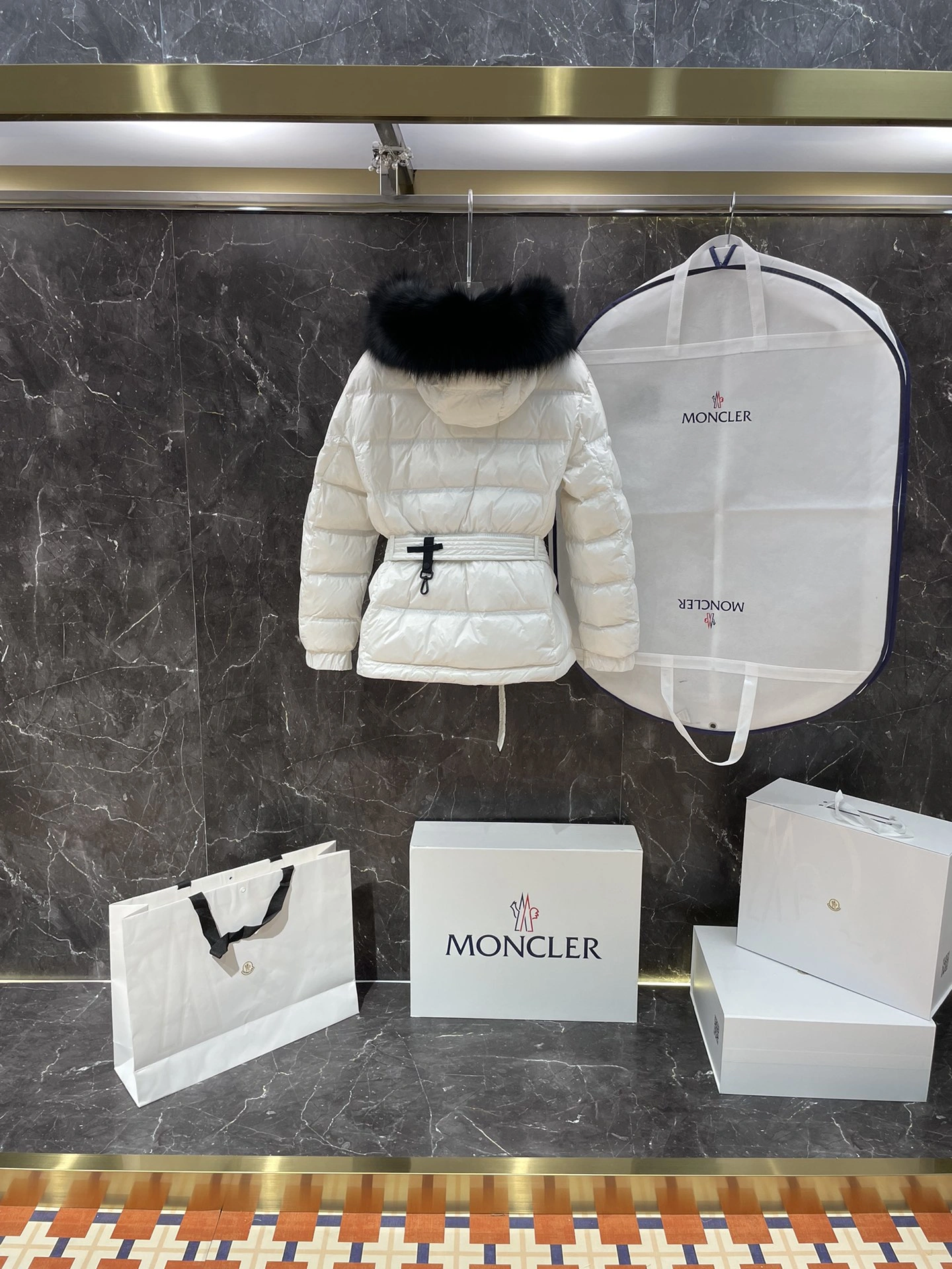 Official Moncler Down Jackets
