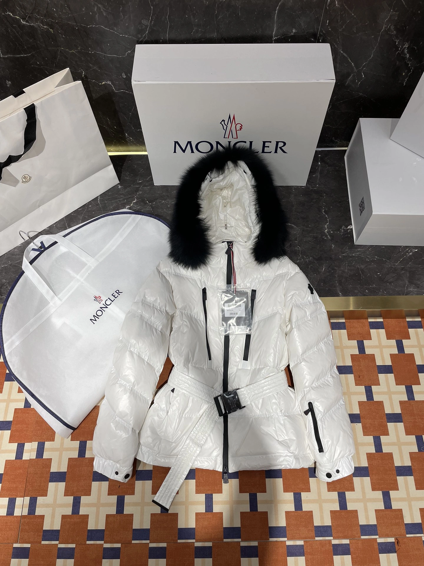 Official Moncler Down Jackets