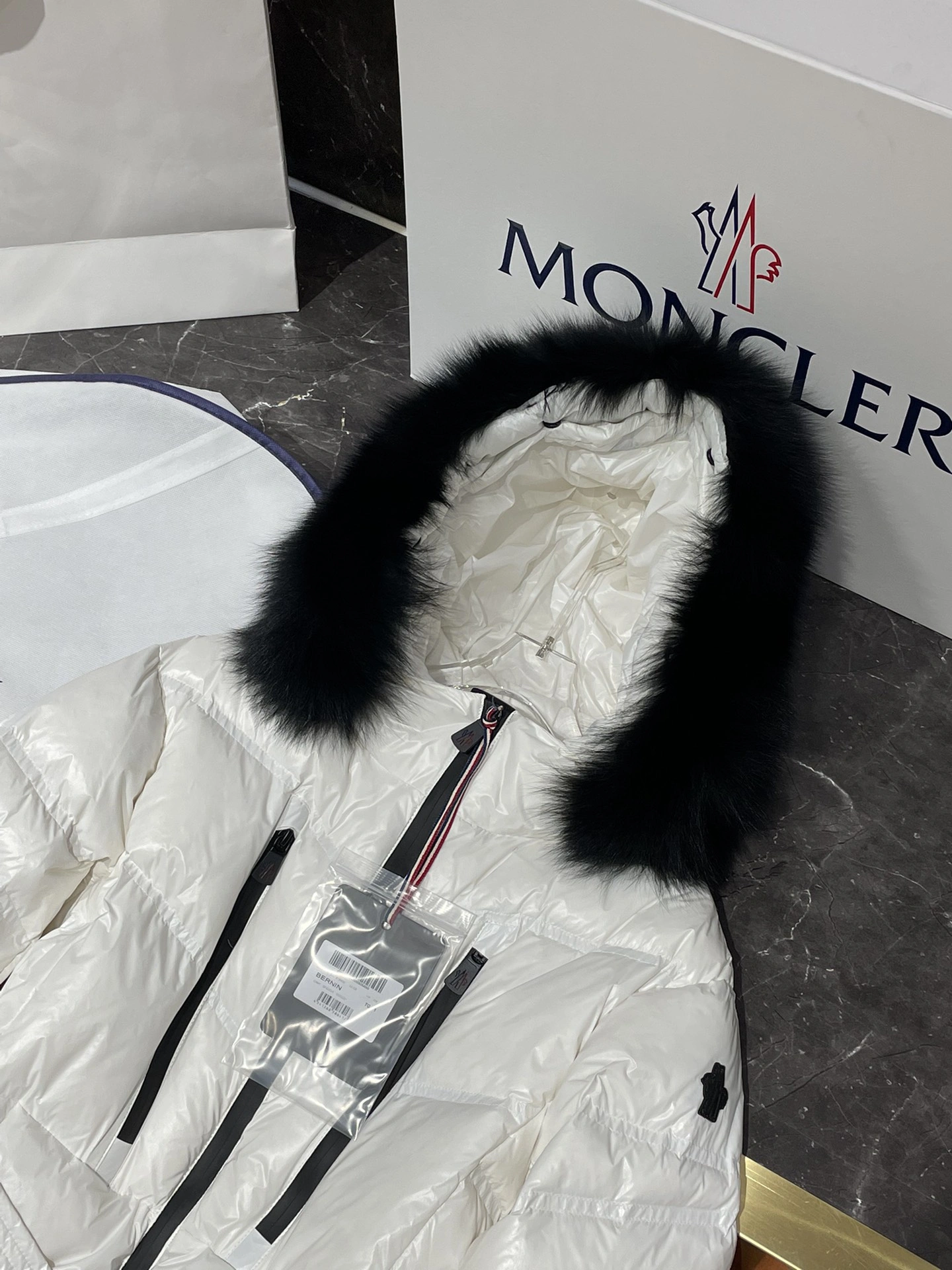 Official Moncler Down Jackets