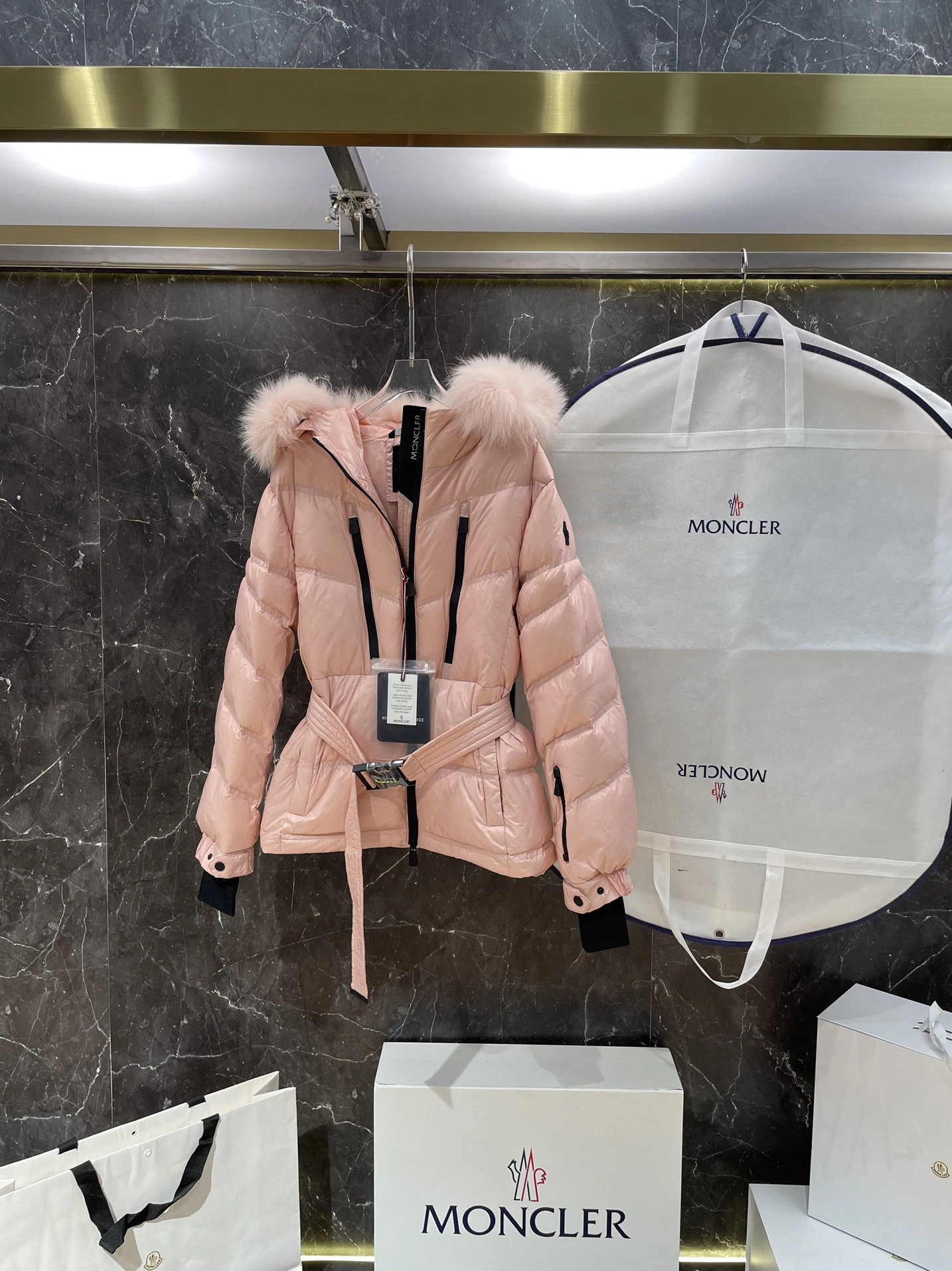 Bargain Moncler Down Jackets