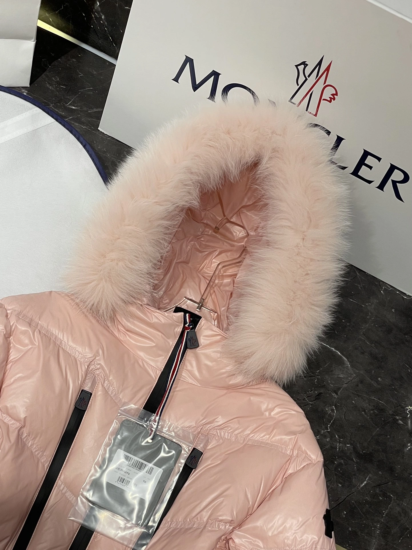 Bargain Moncler Down Jackets
