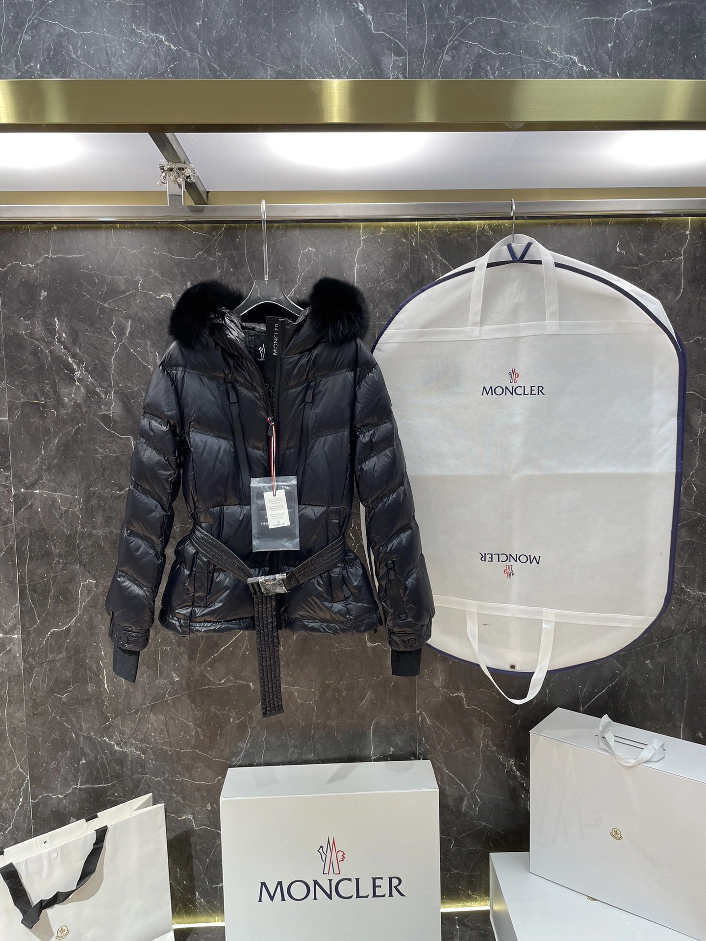 Official Moncler Down Jackets