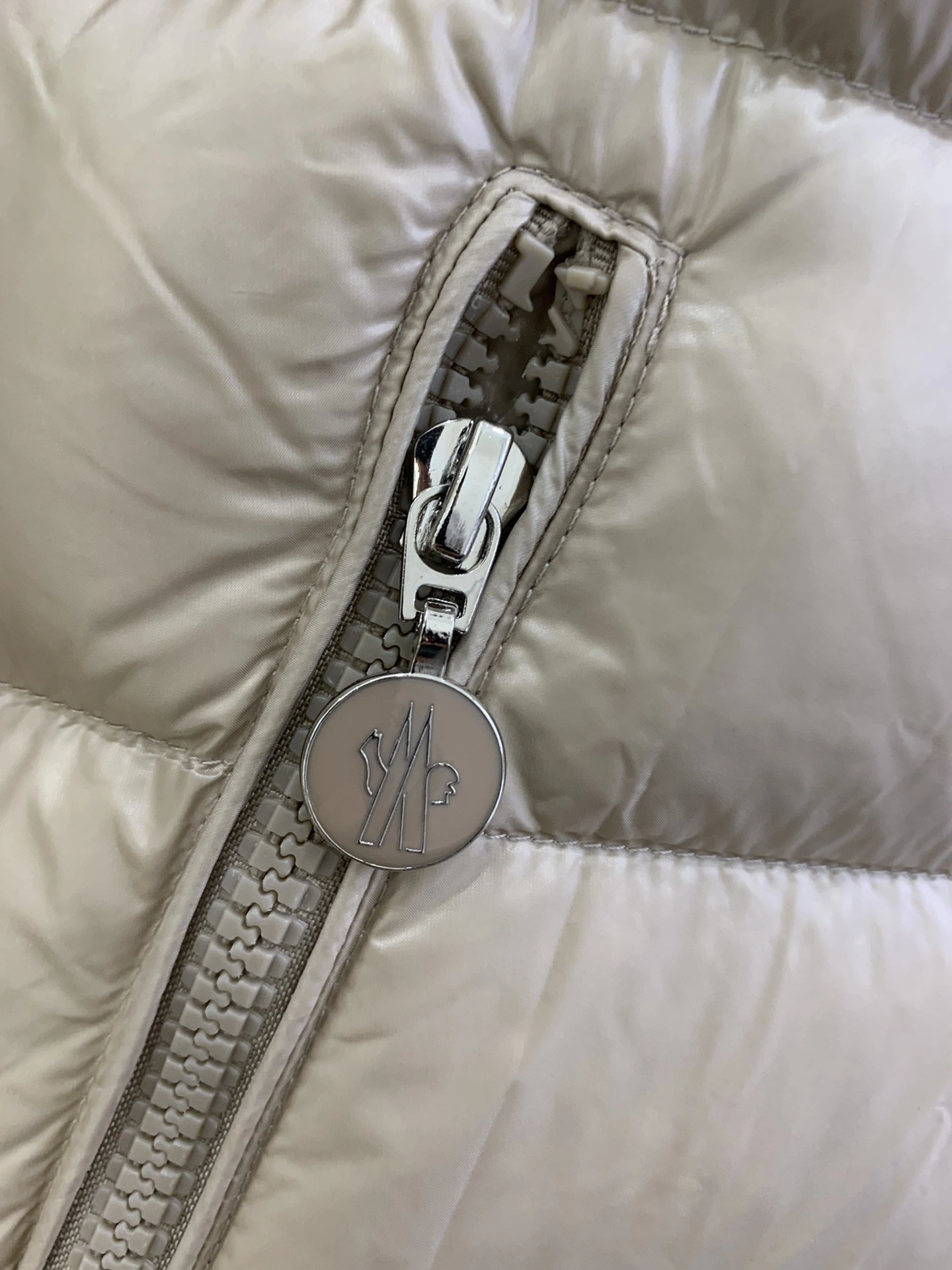 Cut-rate Moncler Down Jackets