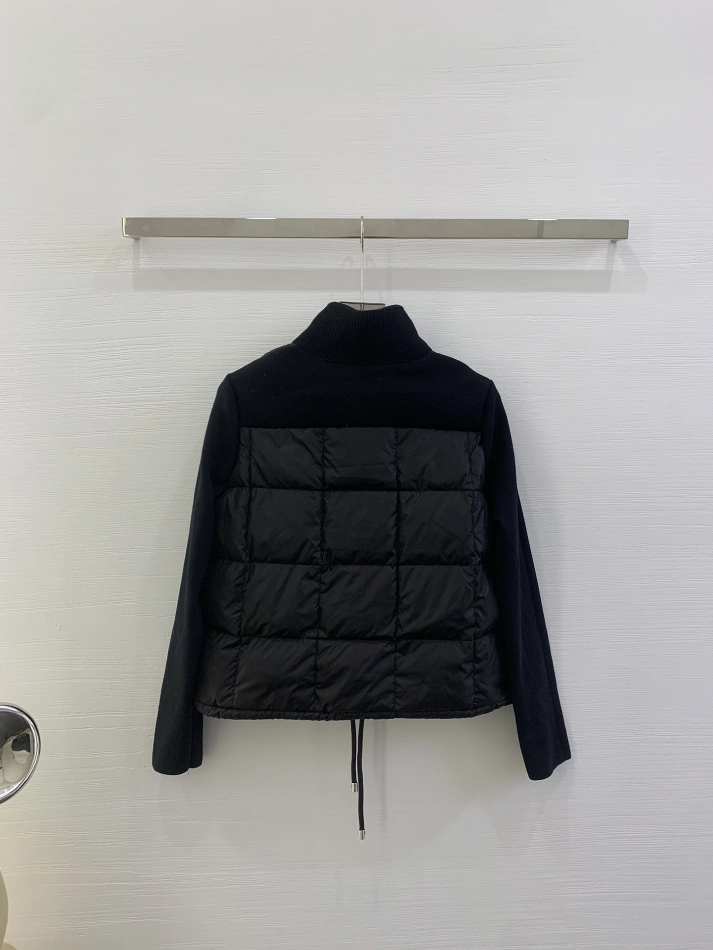 Accurate model Moncler Down Jackets