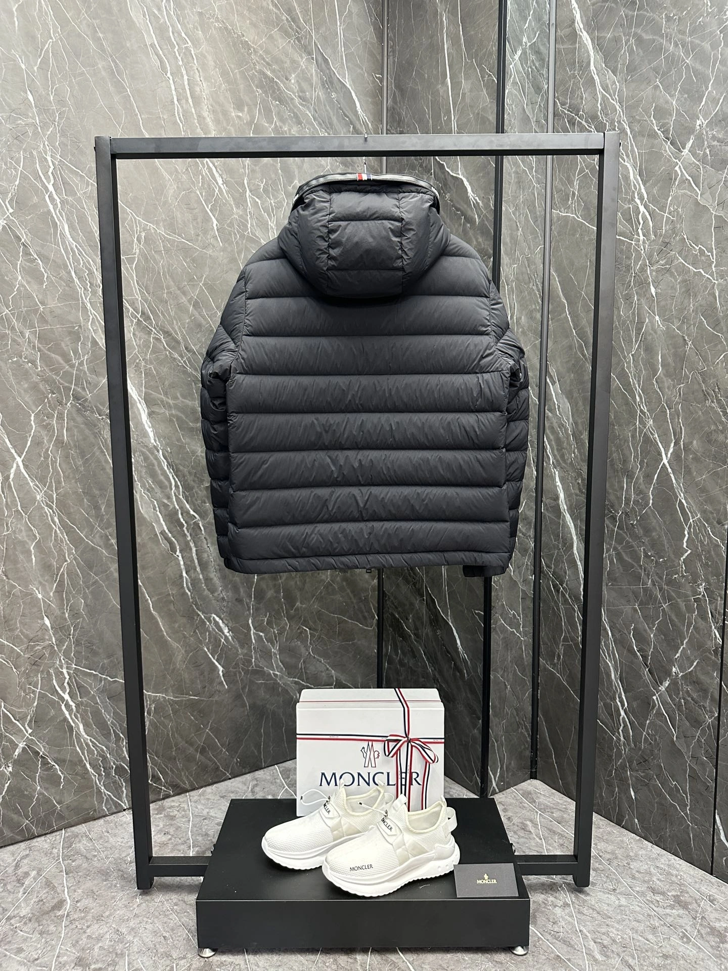Low-cost Moncler Down Jackets